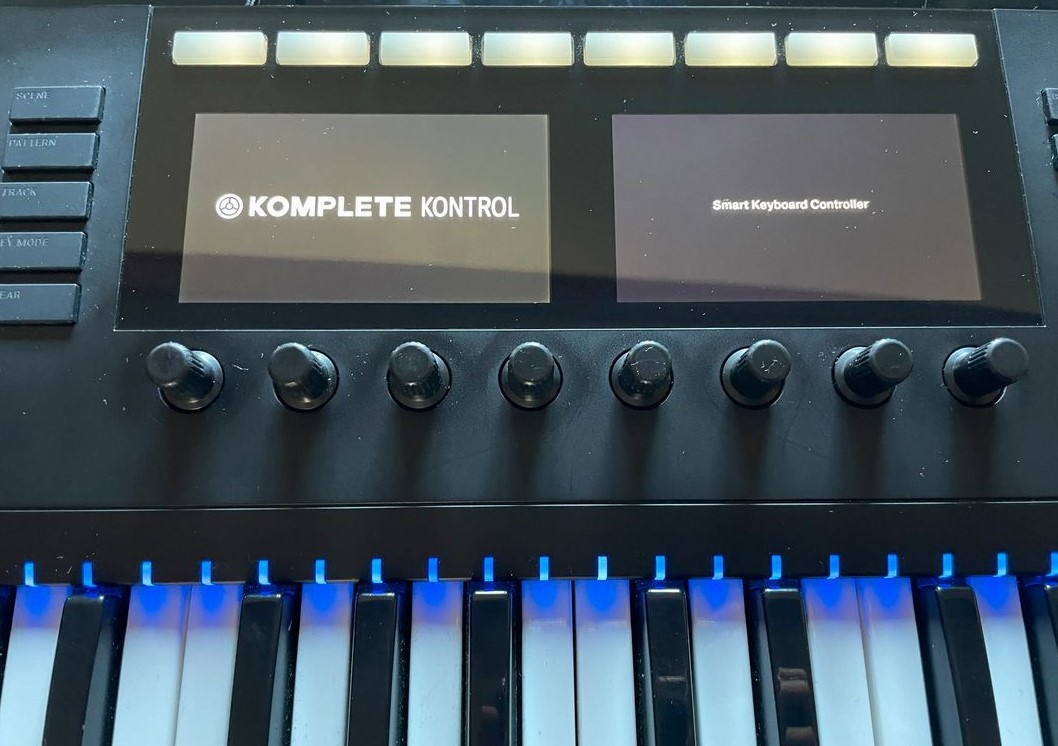 Komplete Kontrol S49 mk2 Native Instruments - Audiofanzine