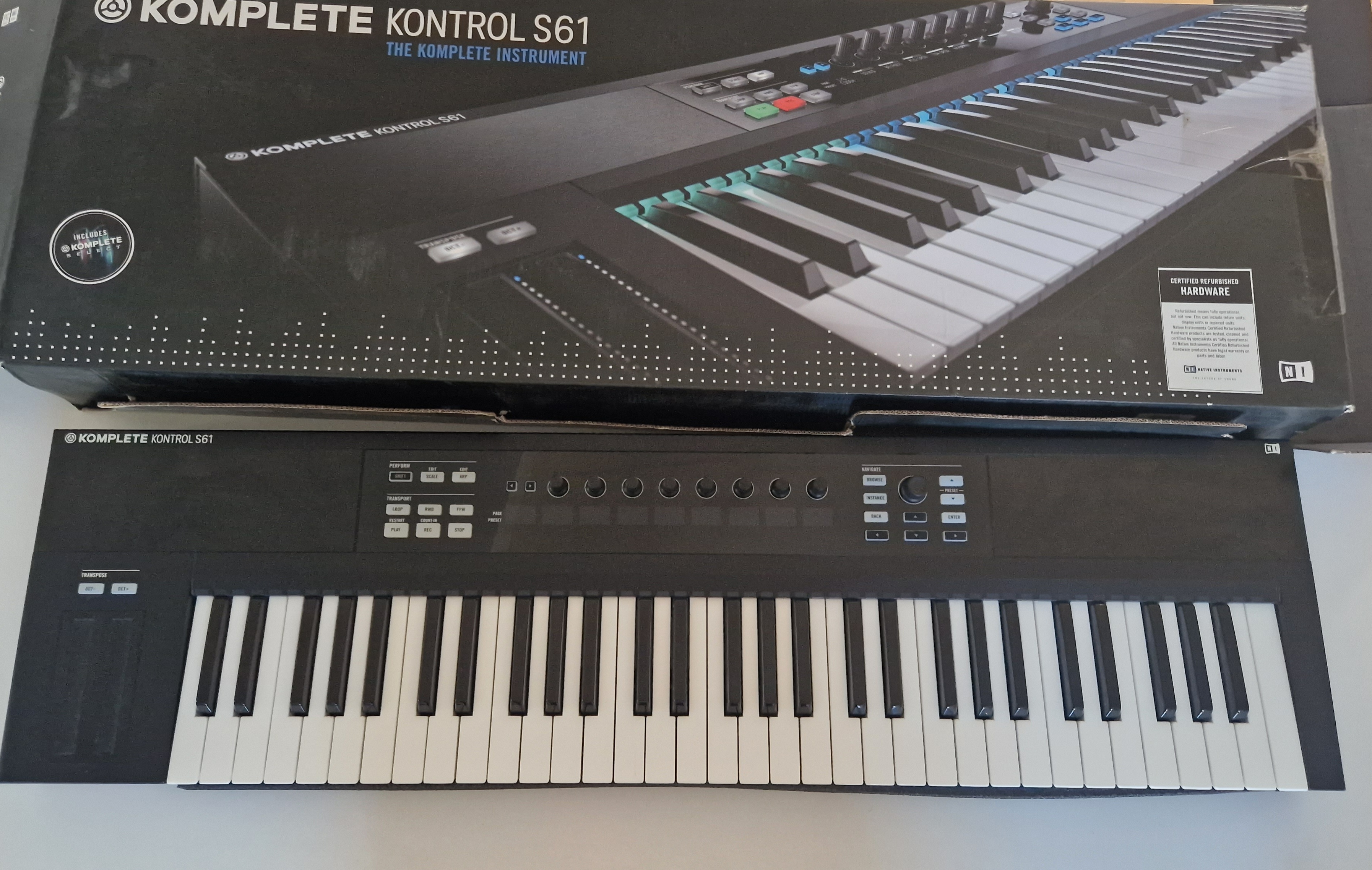 Komplete Kontrol S61 - Native Instruments Komplete Kontrol S61 ...