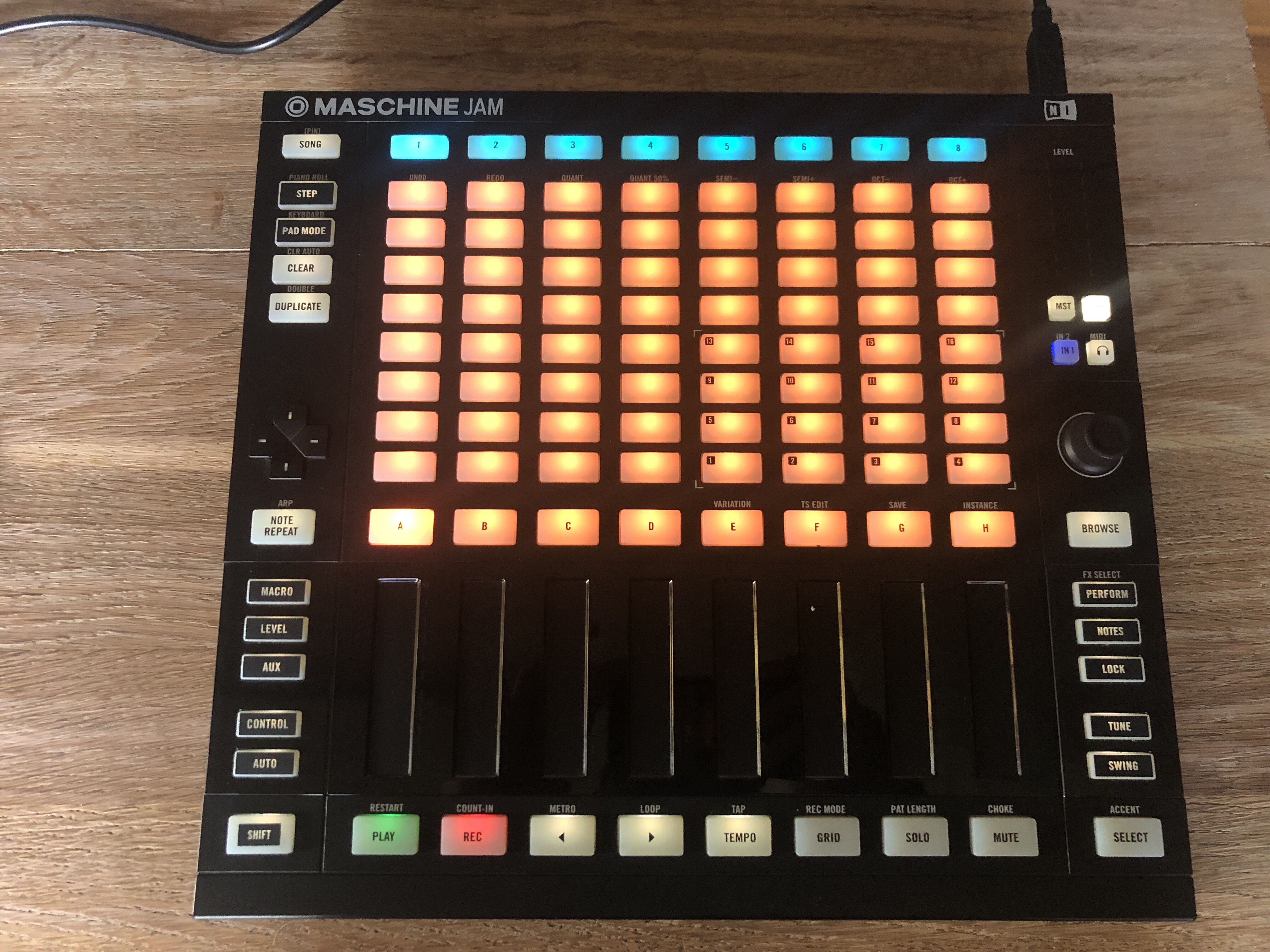 Maschine Jam - Native Instruments Maschine Jam - Audiofanzine