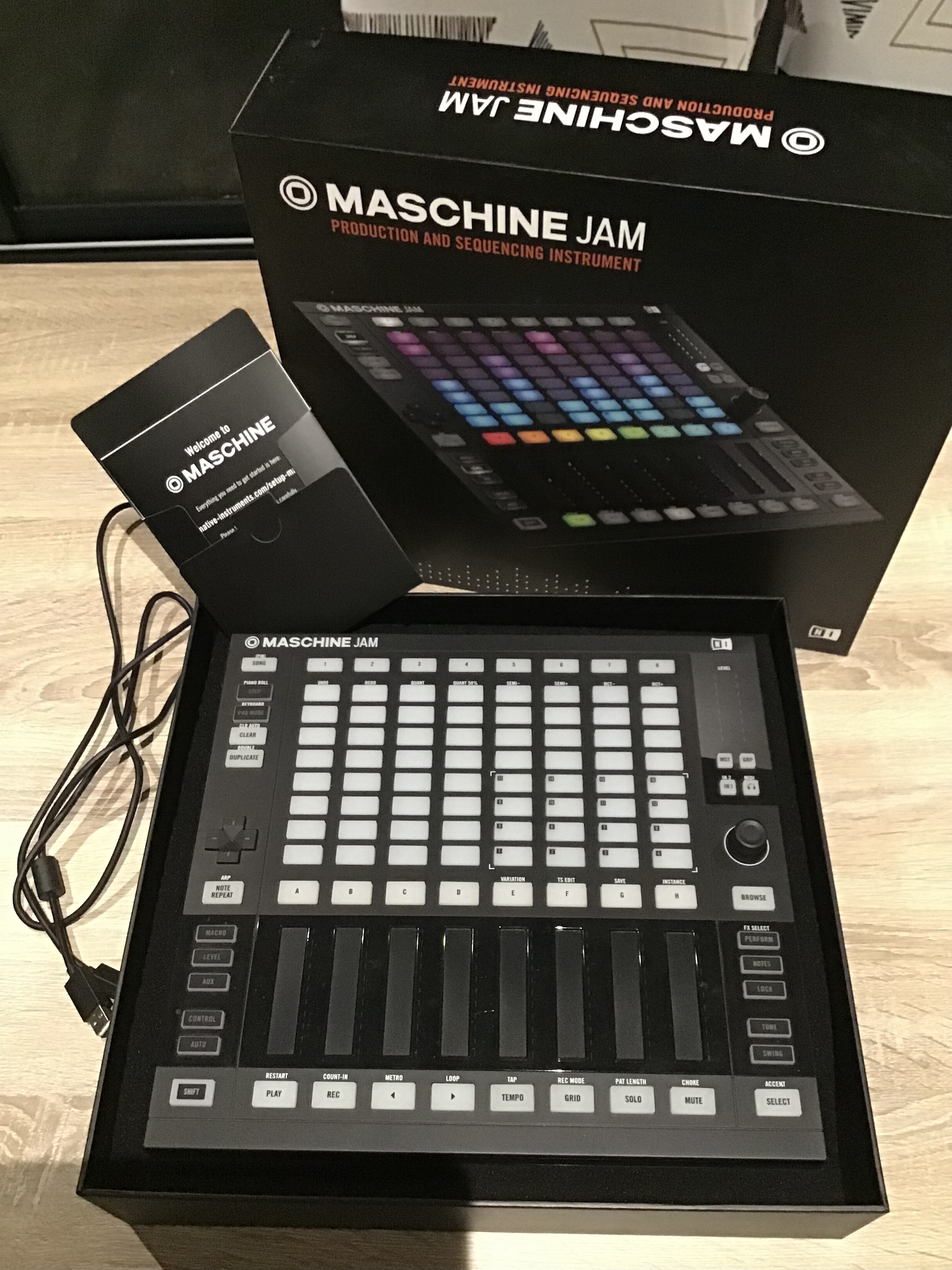 Maschine Jam - Native Instruments Maschine Jam - Audiofanzine