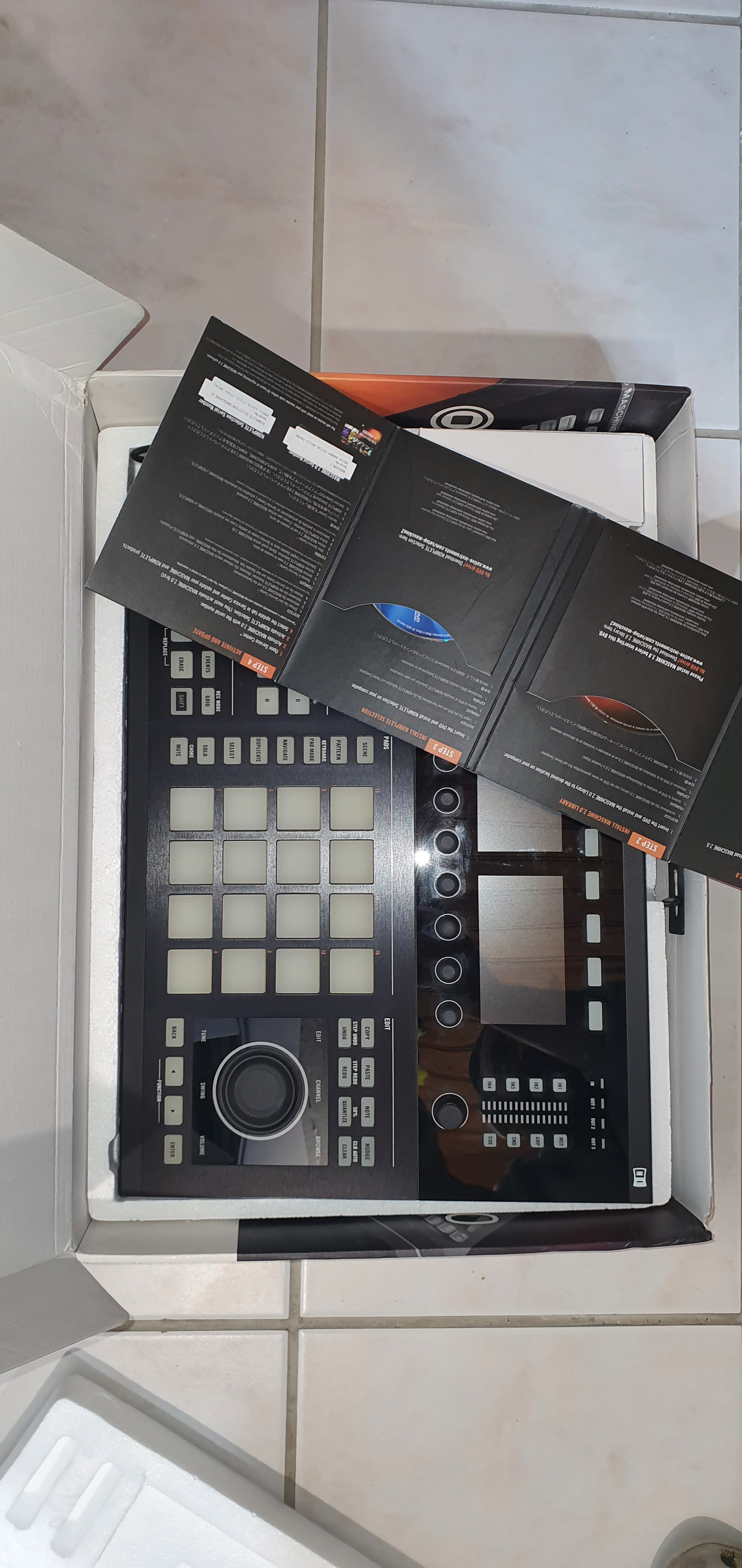 Maschine Studio - Native Instruments Maschine Studio - Audiofanzine