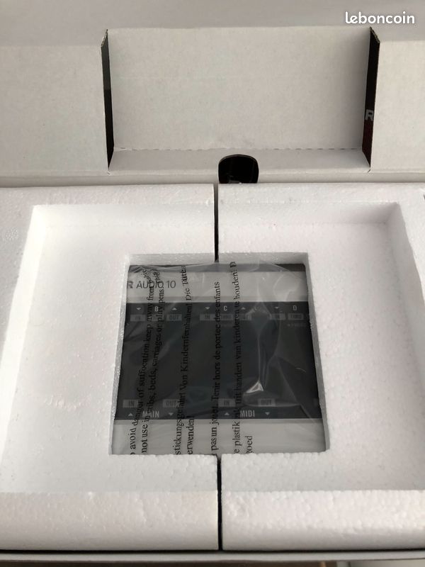 Traktor Audio 10 - Native Instruments Traktor Audio 10 - Audiofanzine