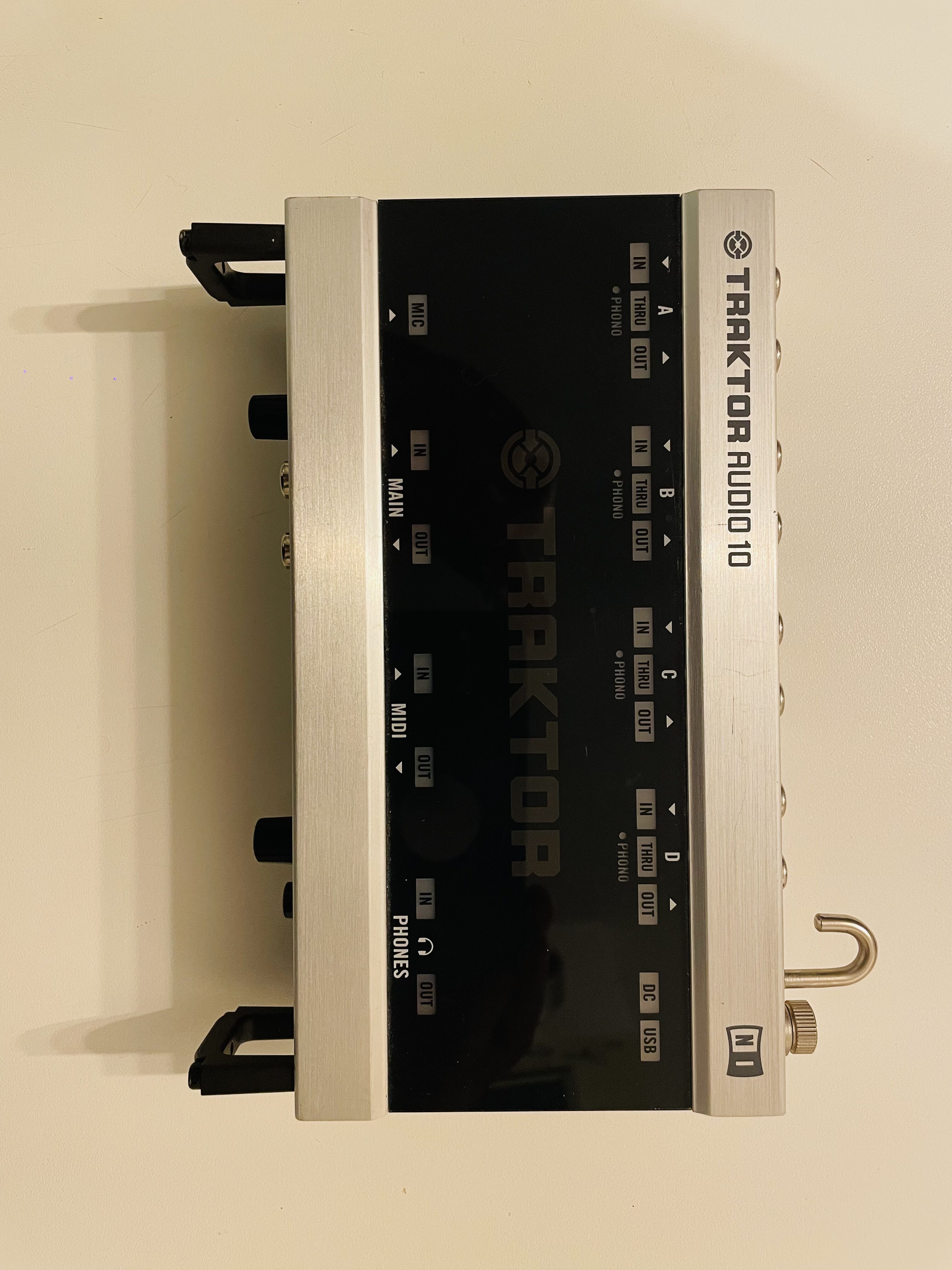 Traktor Audio 10 - Native Instruments Traktor Audio 10 - Audiofanzine