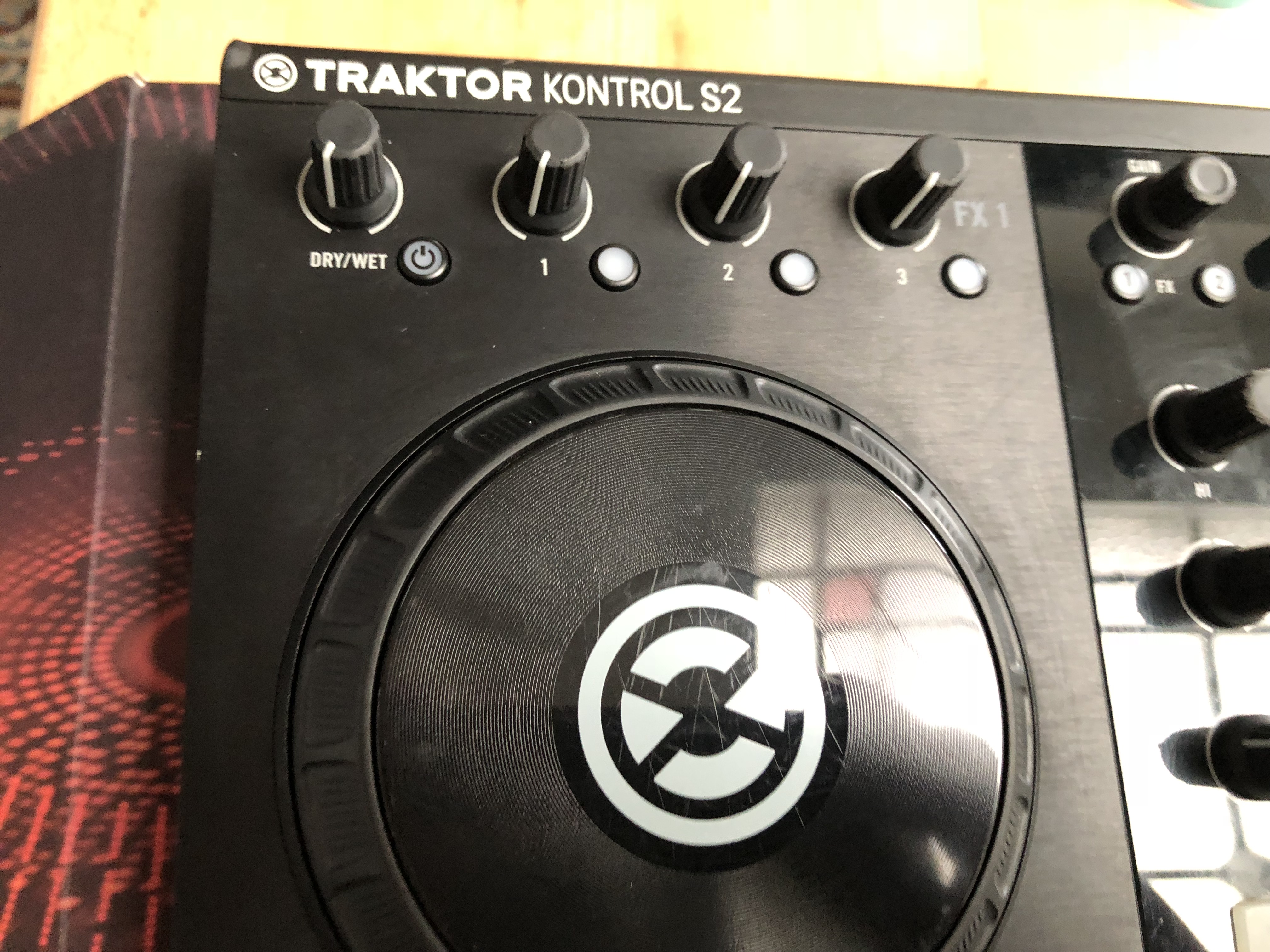 Native Instruments Traktor Kontrol S2 image (#2037017) - Audiofanzine Native Instruments Traktor Kontrol S2 image (#2037017) - Audiofanzine