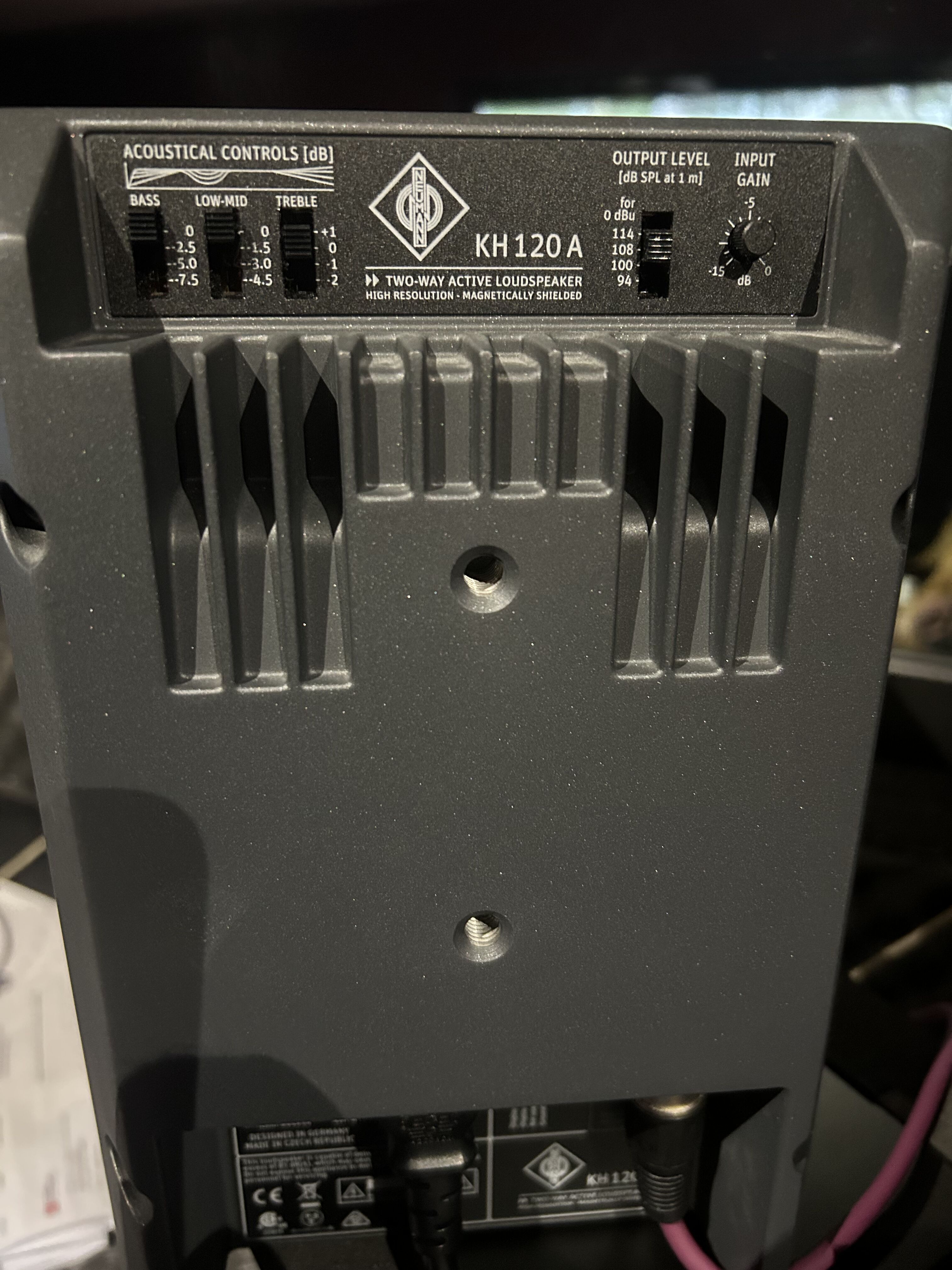 KH 120 A - Neumann KH 120 A - Audiofanzine