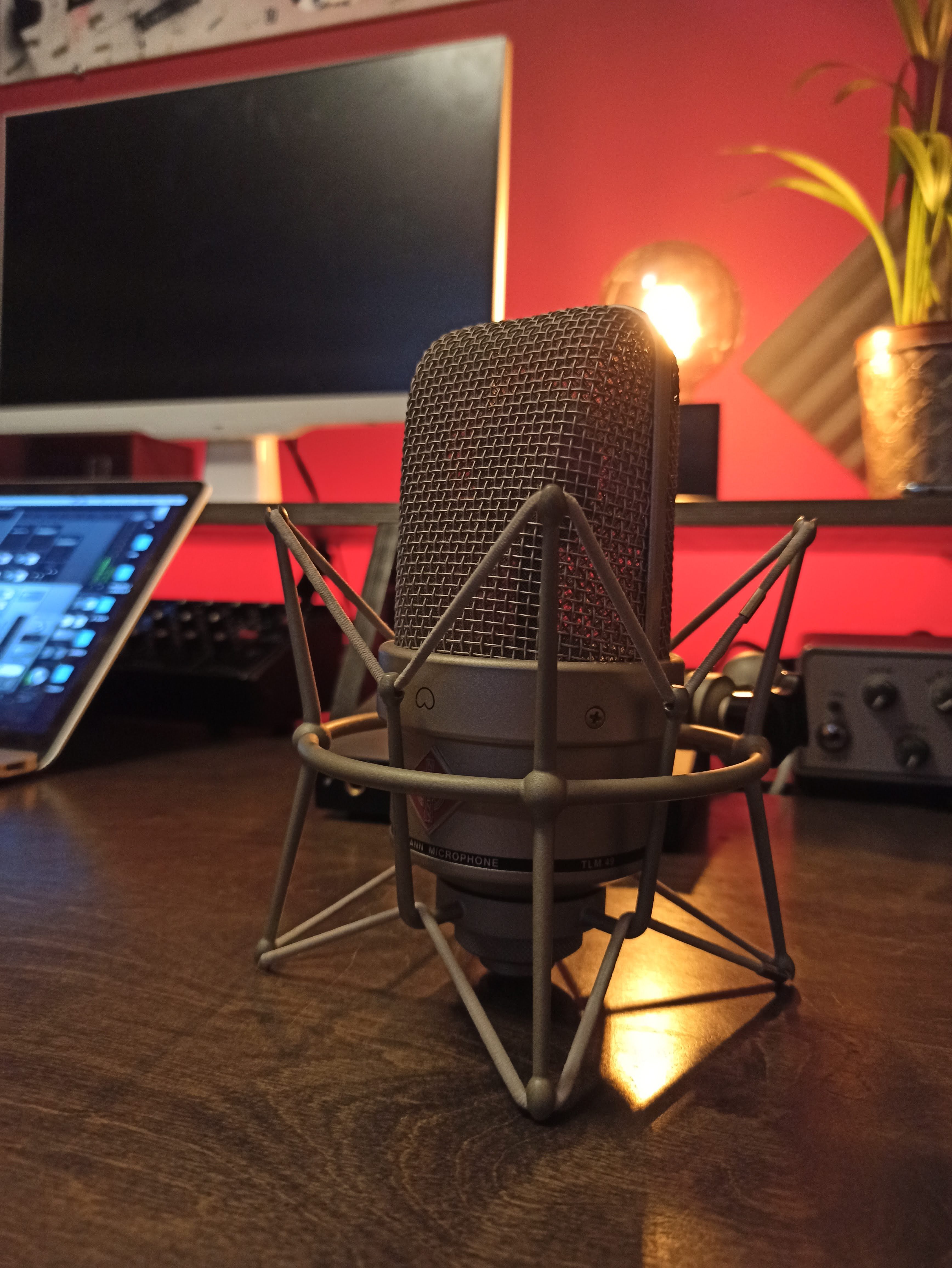 TLM 49 - Neumann TLM 49 - Audiofanzine