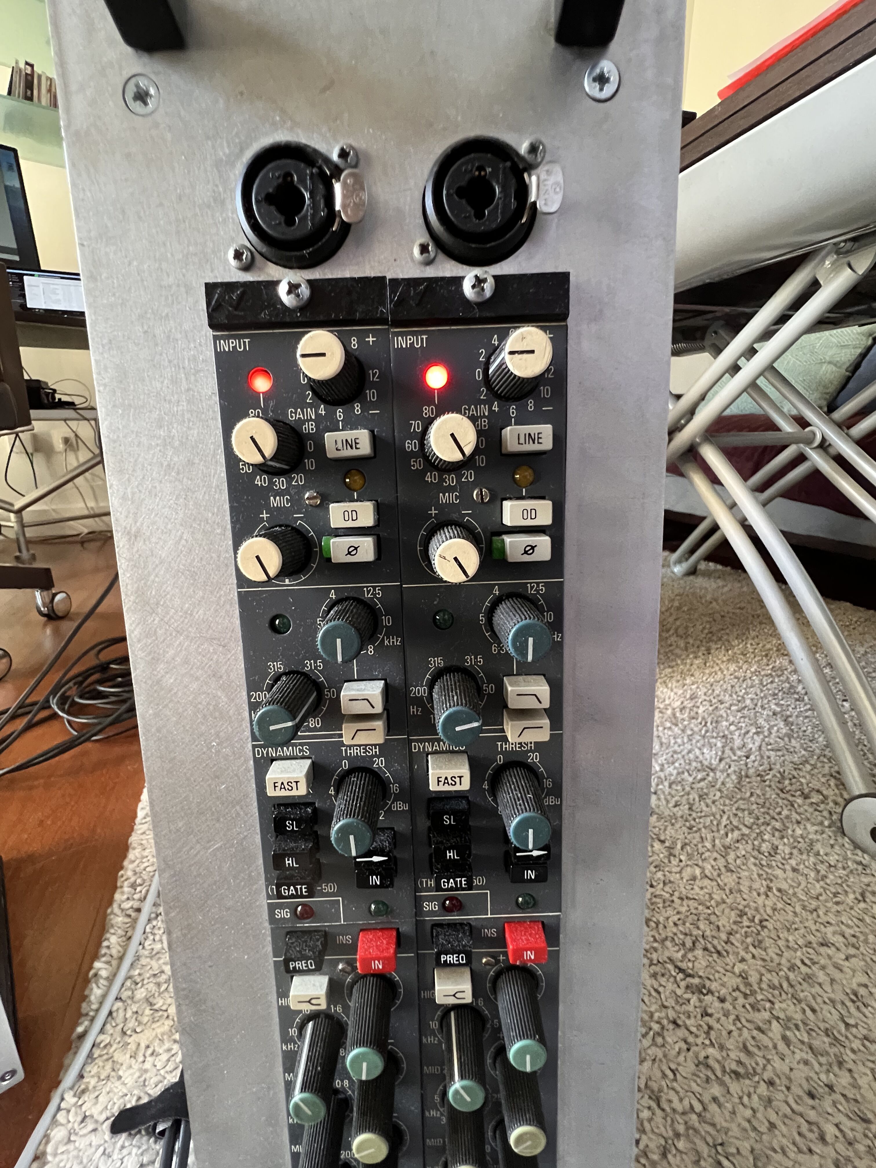 V 51 - Neve V 51 - Audiofanzine