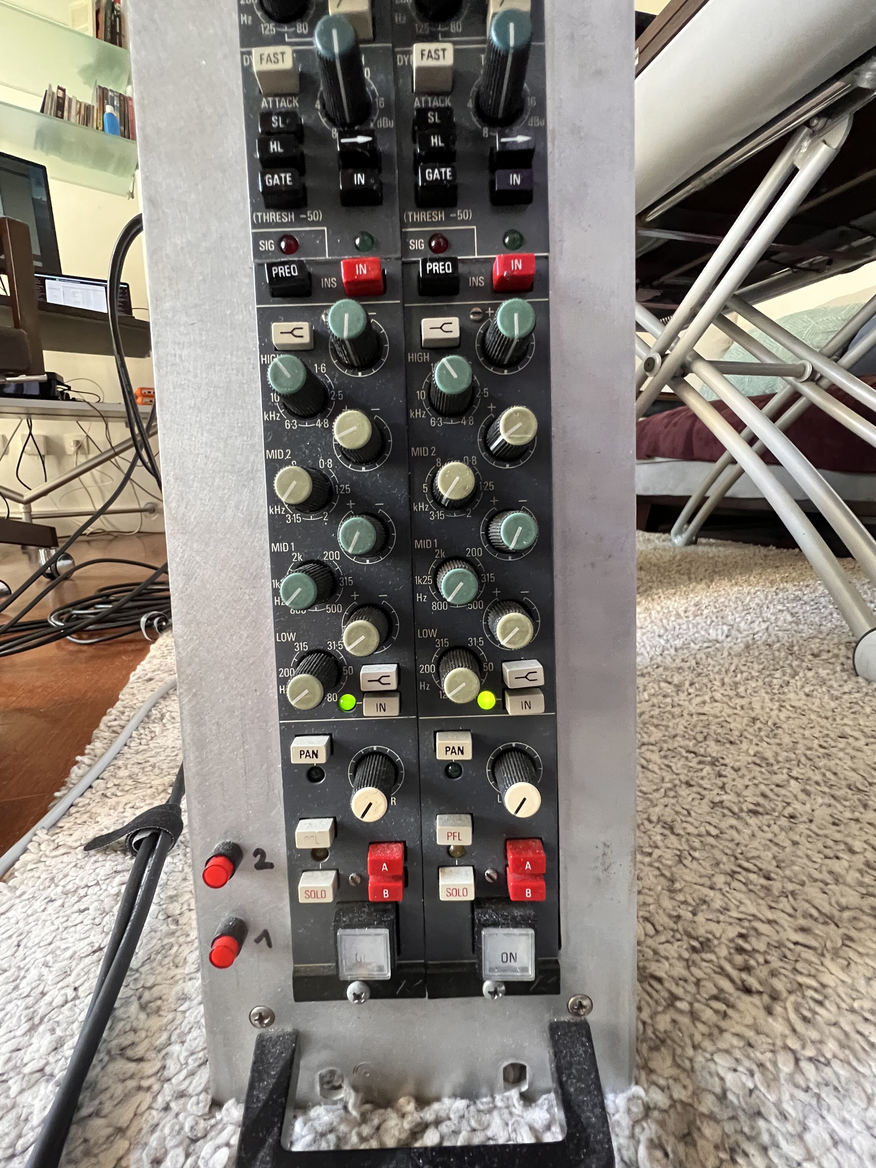 V 51 - Neve V 51 - Audiofanzine