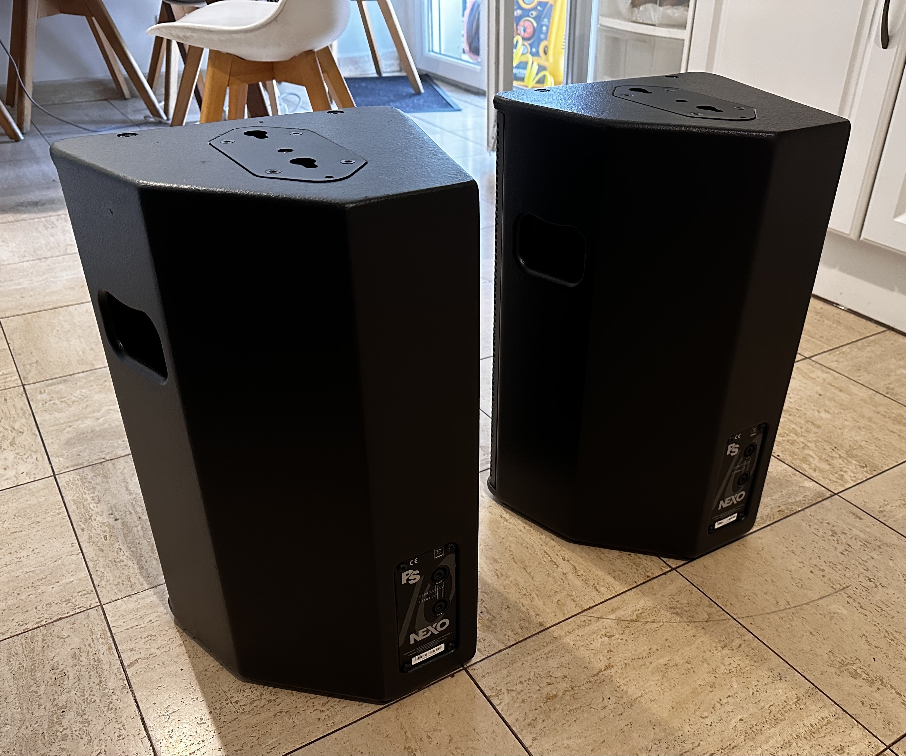 PS10 R2 - Nexo PS10 R2 - Audiofanzine