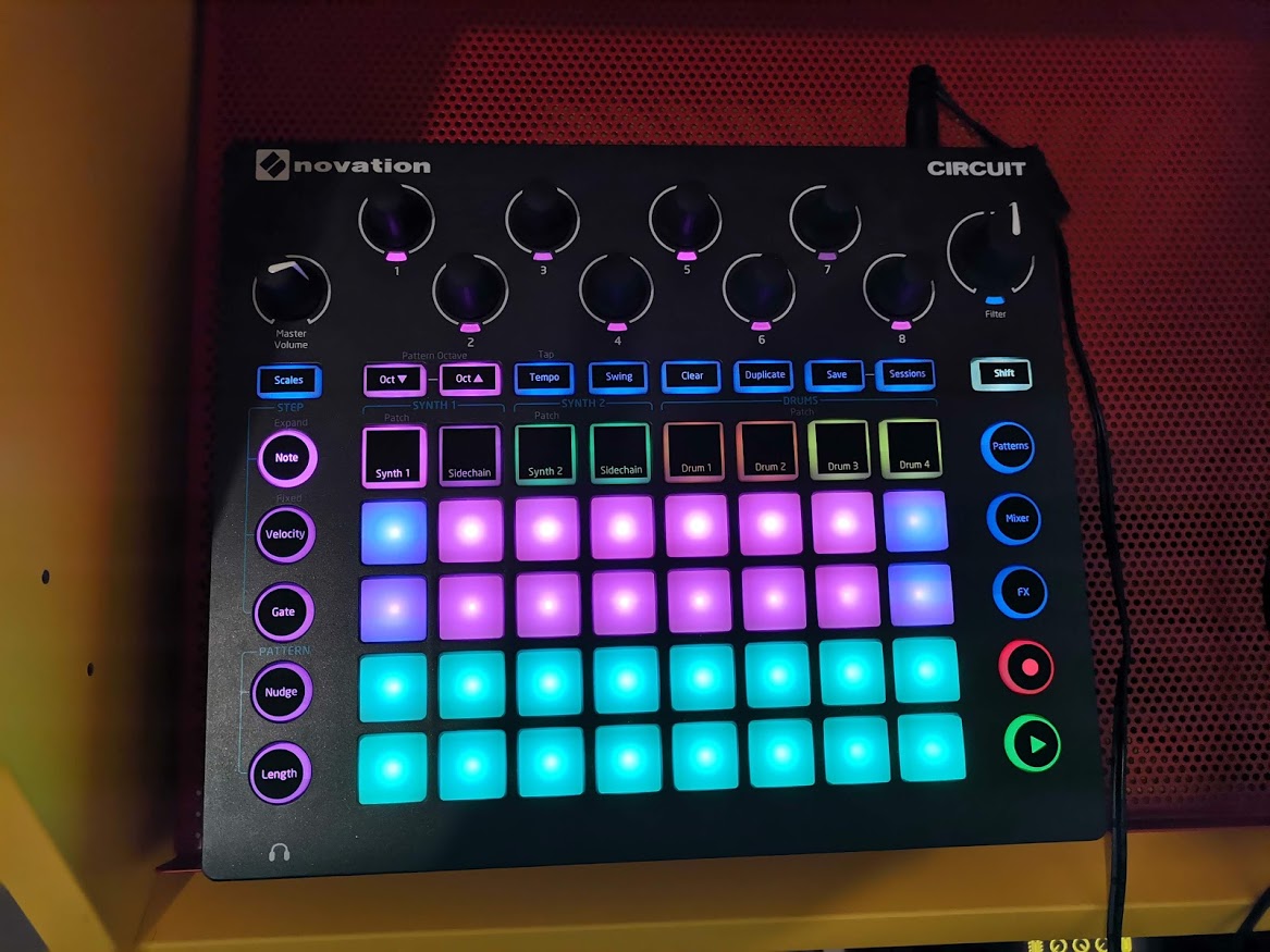 CIRCUIT - Novation Circuit - Audiofanzine