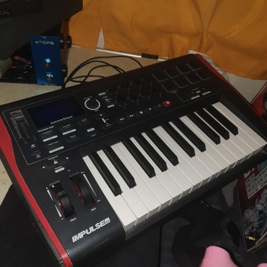 Impulse 25 - Novation Impulse 25 - Audiofanzine