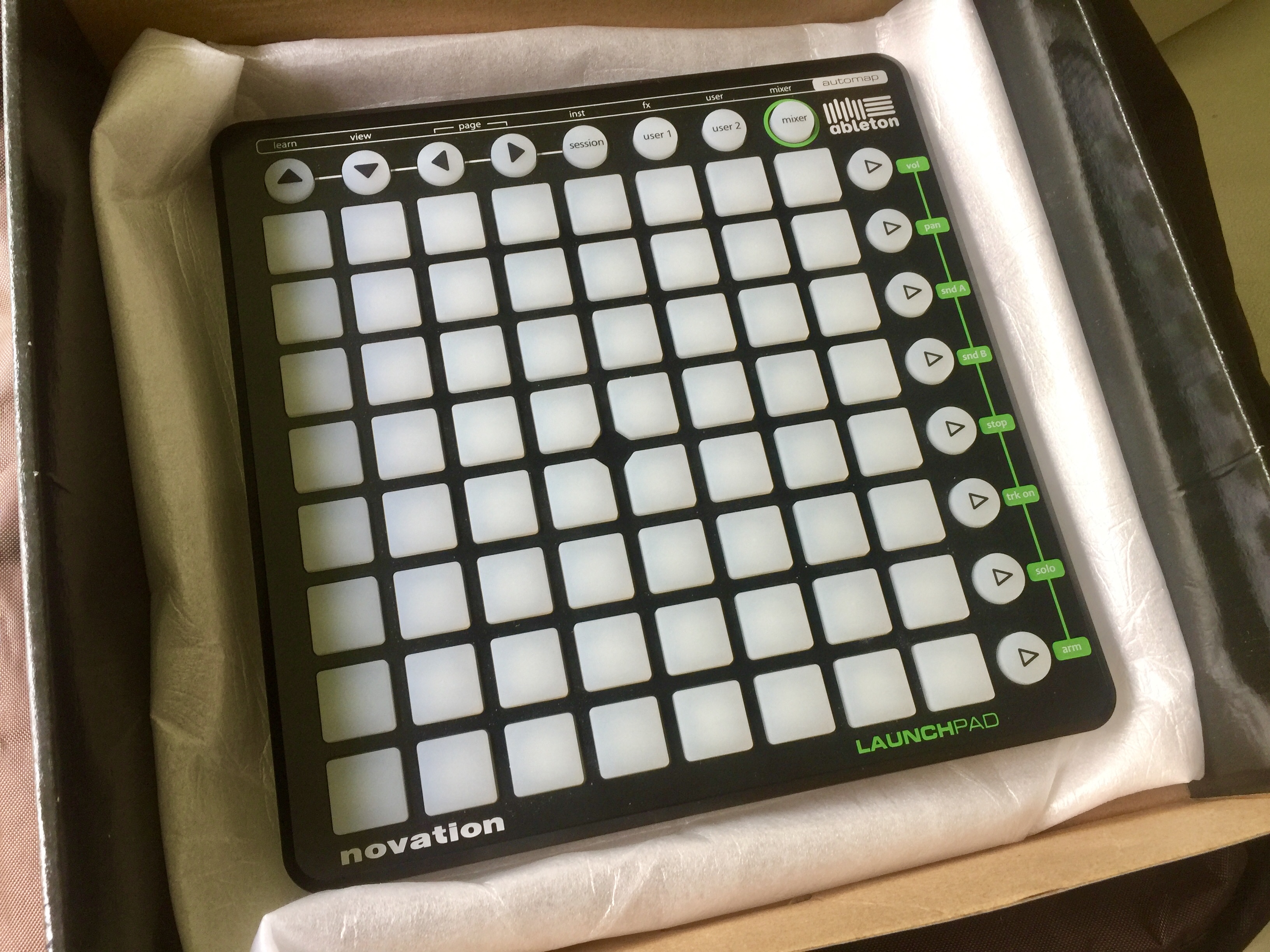 LAUNCHPAD - Novation Launchpad - Audiofanzine