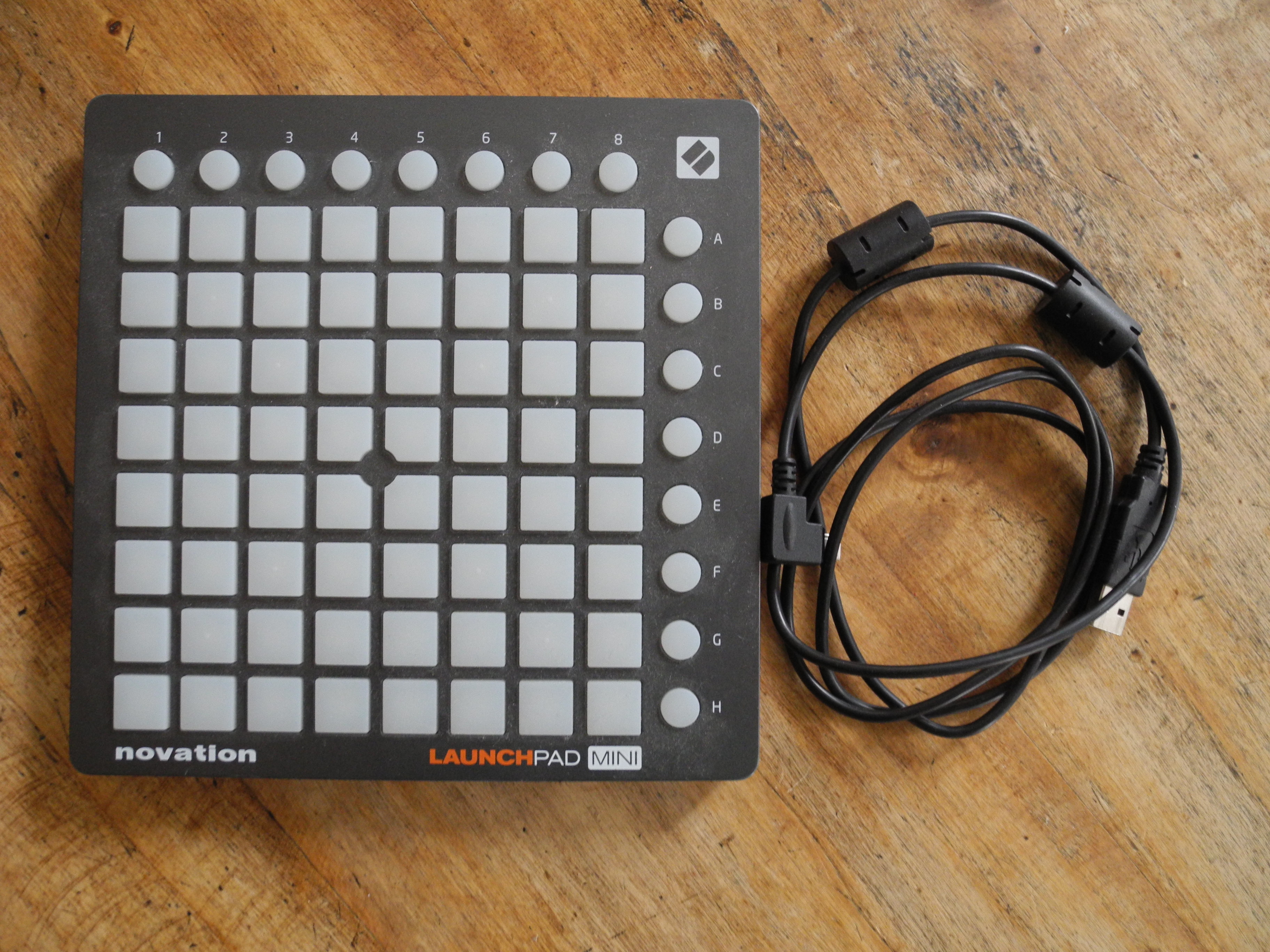 LAUNCHPAD MINI - Novation Launchpad Mini - Audiofanzine