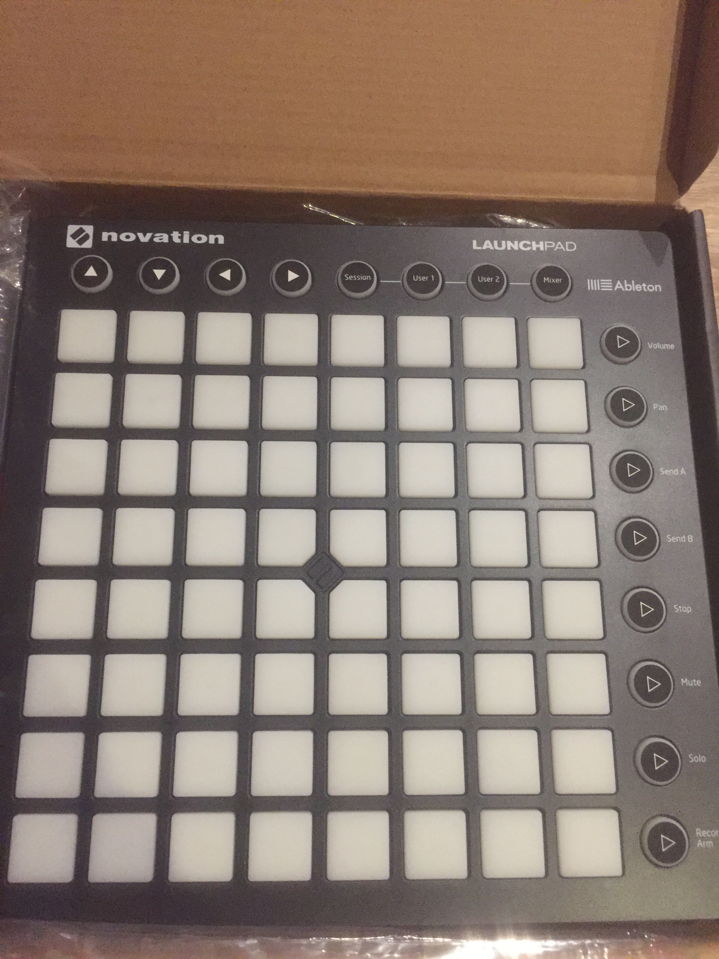 LAUNCHPAD MK2 - Novation Launchpad mk2 - Audiofanzine