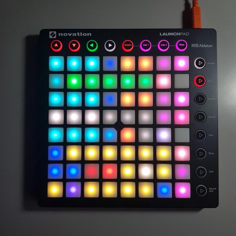 Launchpad mk2 - Novation Launchpad mk2 - Audiofanzine