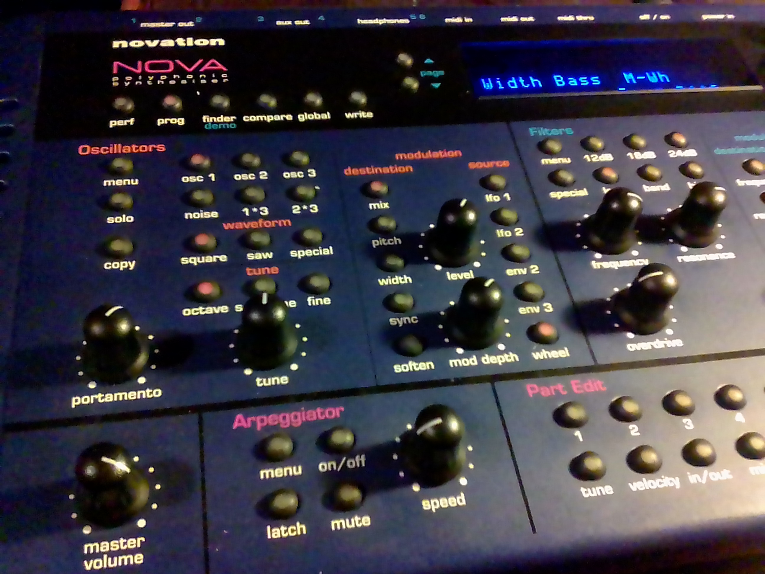 Nova - Novation Nova - Audiofanzine