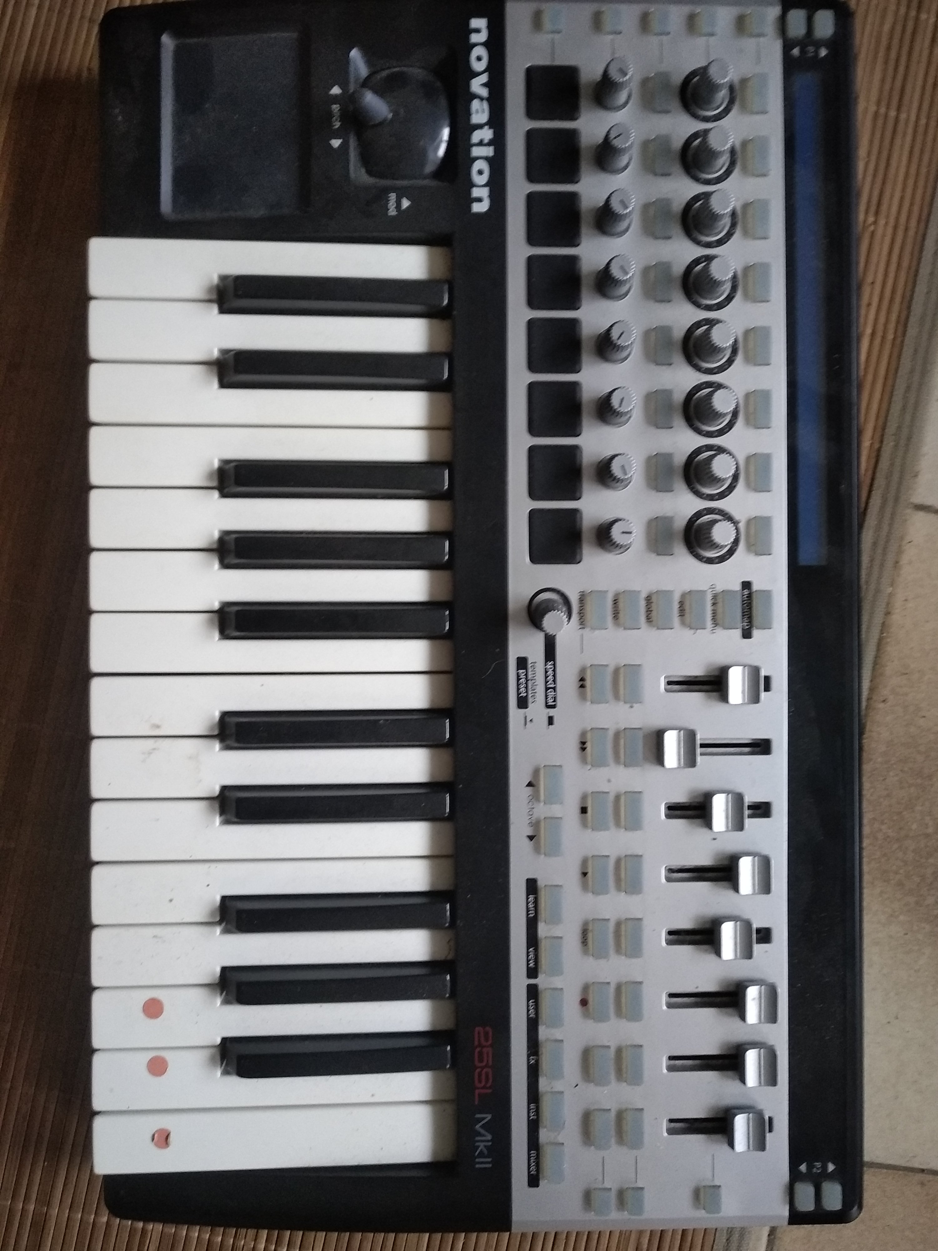 Remote 25 SL MkII - Novation Remote 25 SL MkII - Audiofanzine