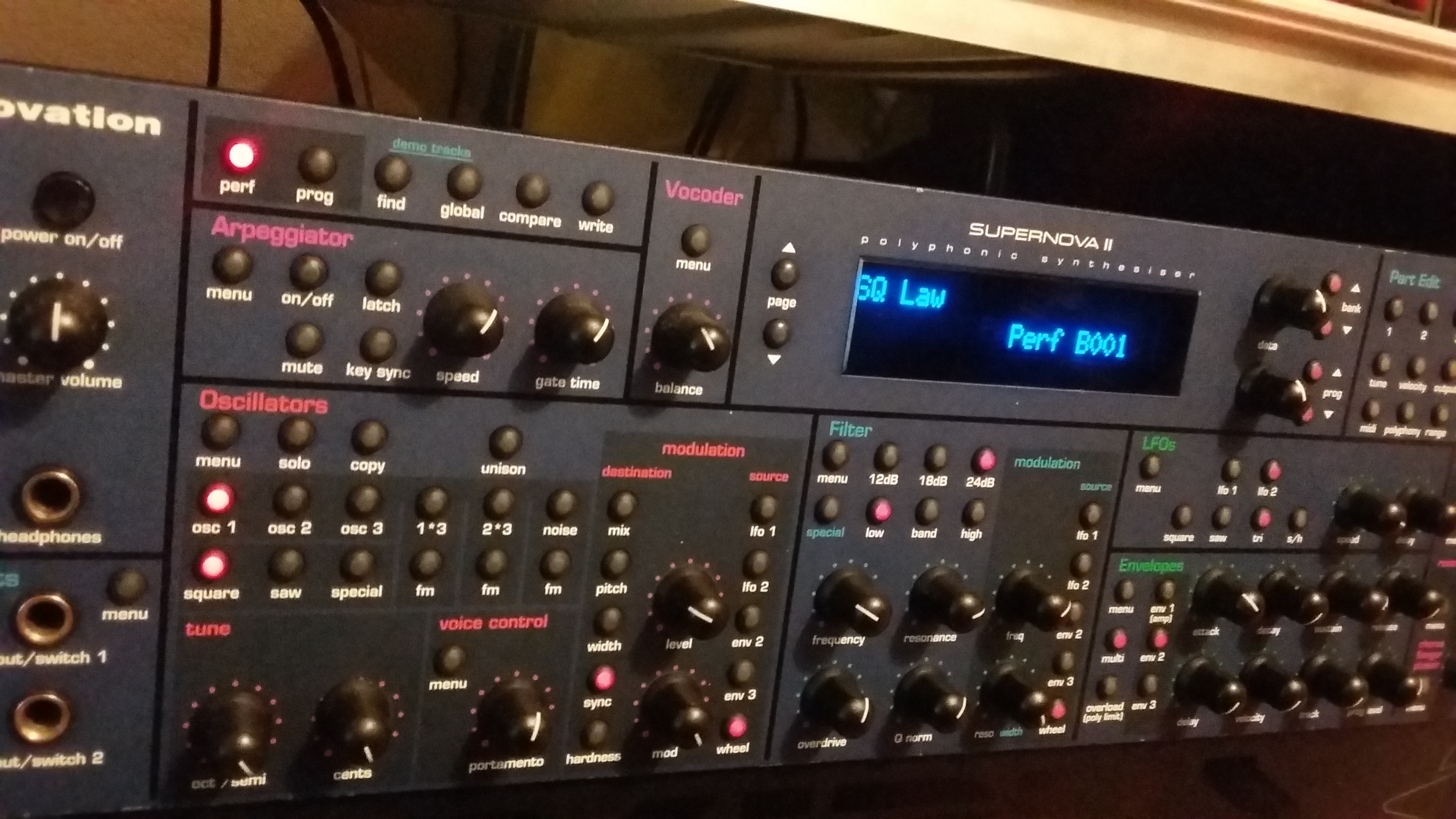 SUPERNOVA IIR - Novation Supernova IIR - Audiofanzine