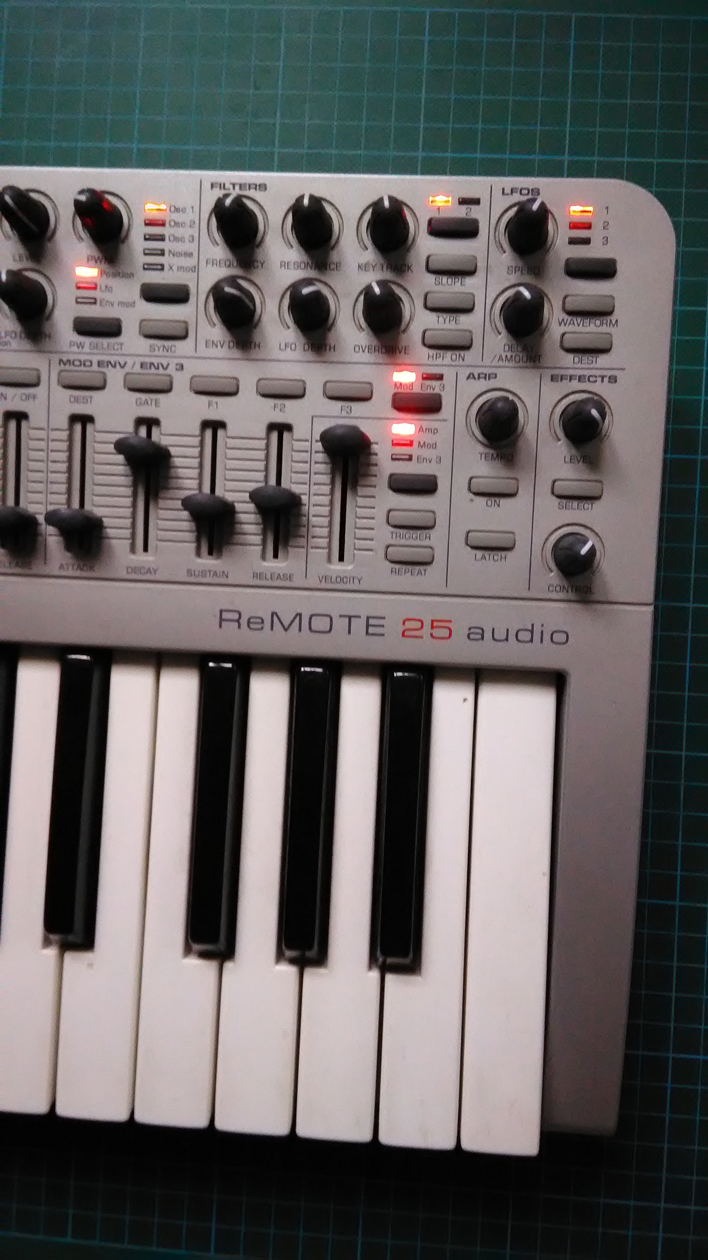 X-STATION 25 - Novation X-Station 25 - Audiofanzine