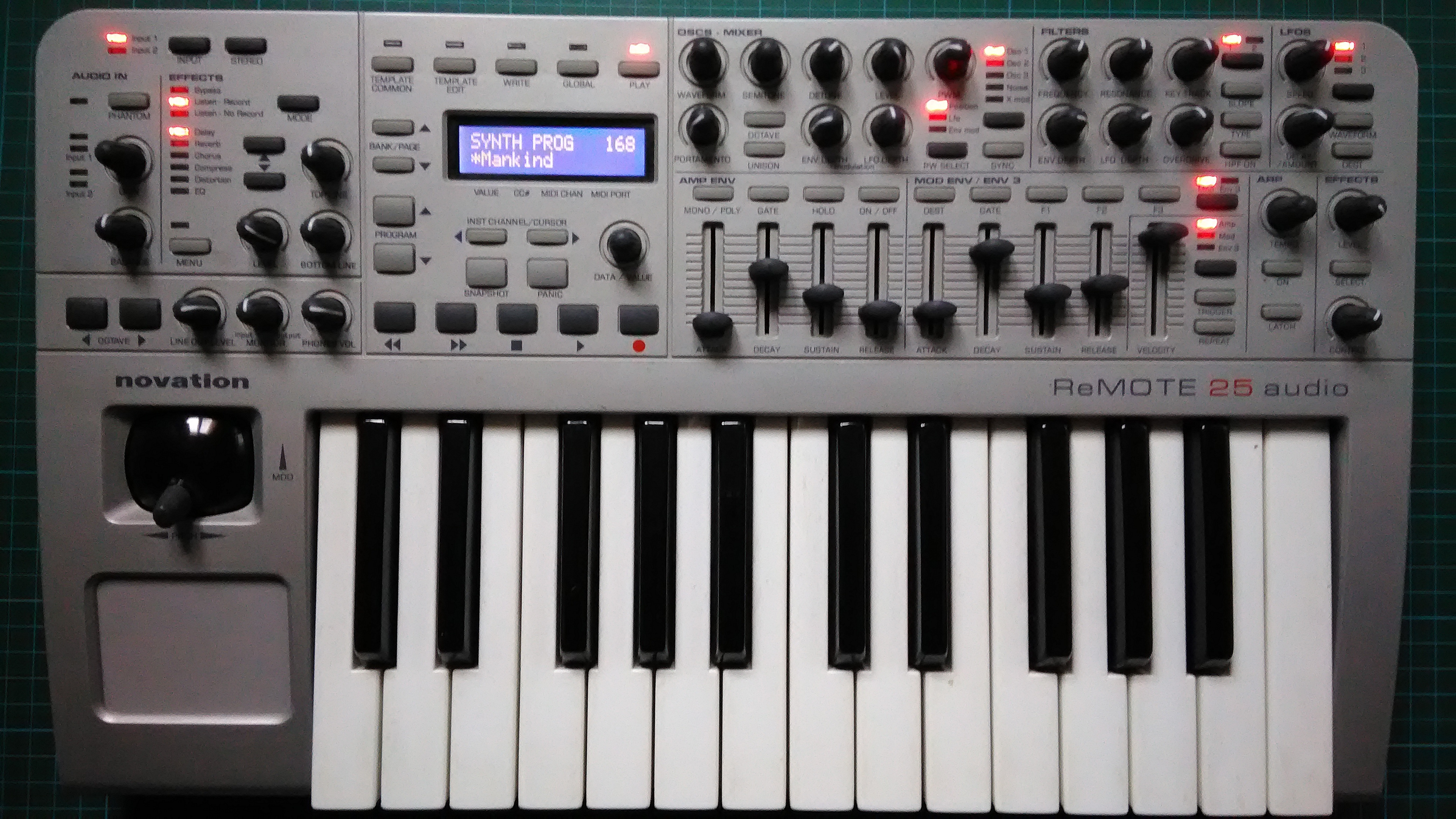 X-STATION 25 - Novation X-Station 25 - Audiofanzine