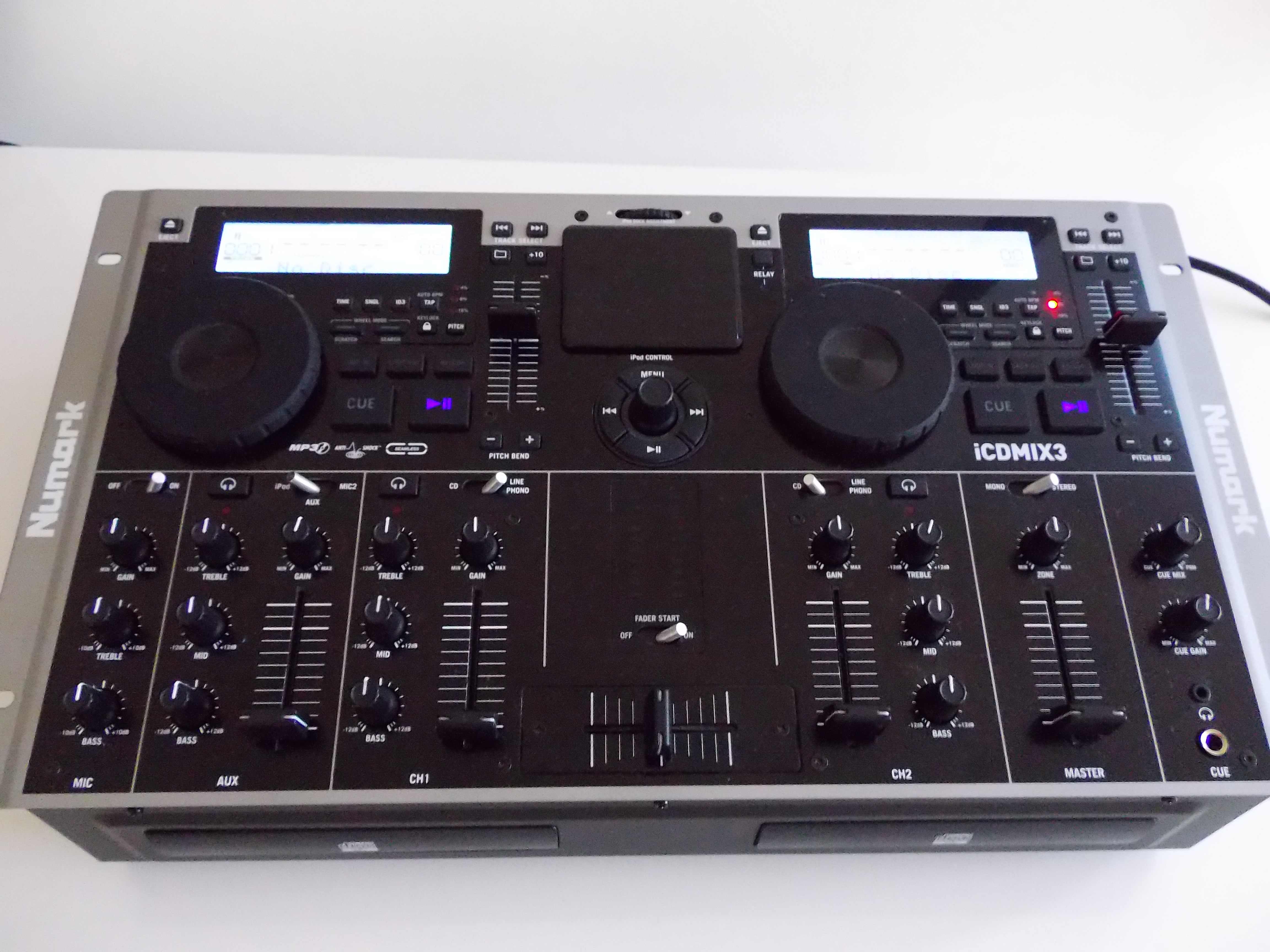 ICDMIX 3 - Numark iCDMIX 3 - Audiofanzine