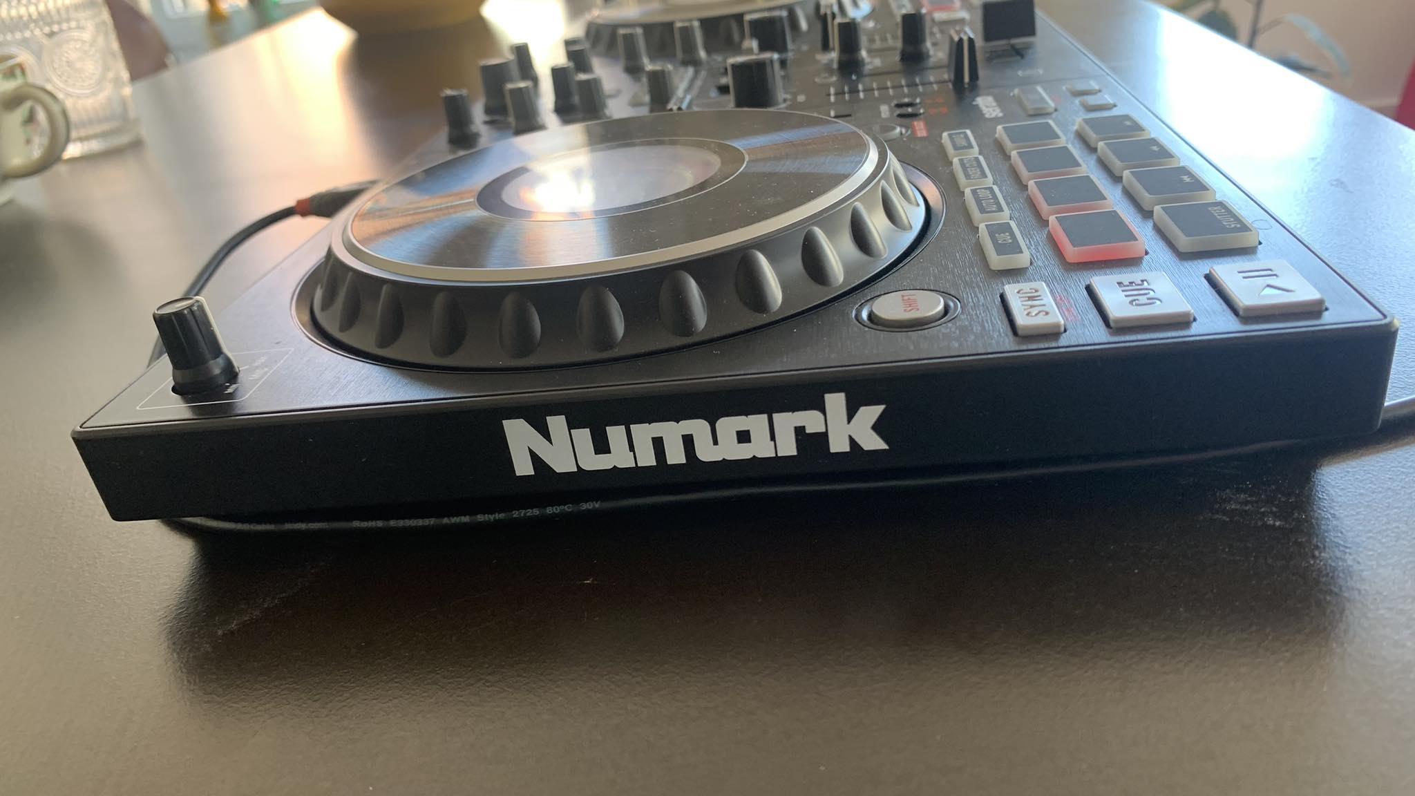 Numark Mixtrack Pro Wallpaper