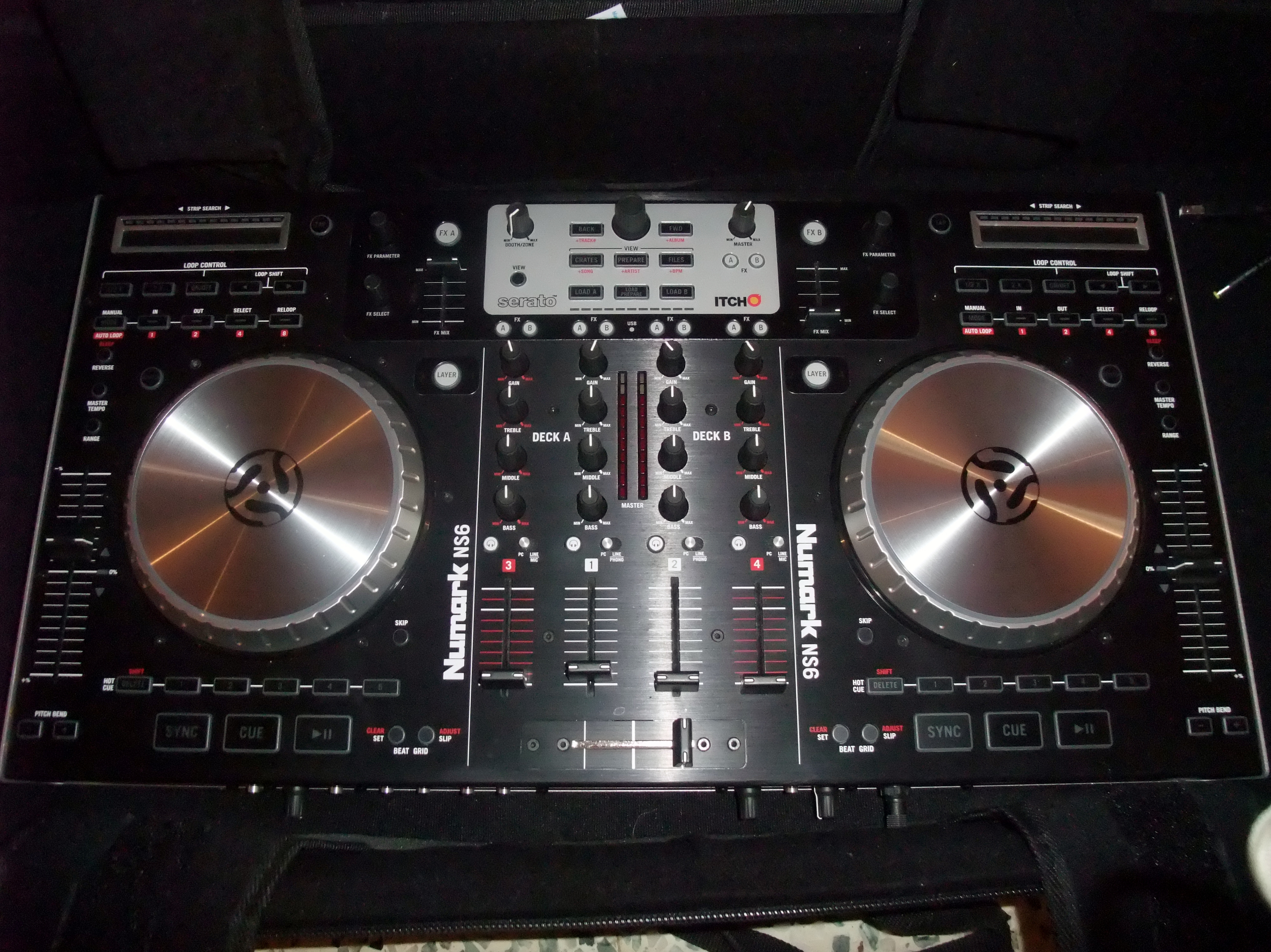 Numark NS6 image (#414556) - Audiofanzine