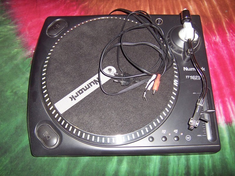 Tornamesa sin conexión a tierra - Tornamesas y Vinilos - HiFi Chile