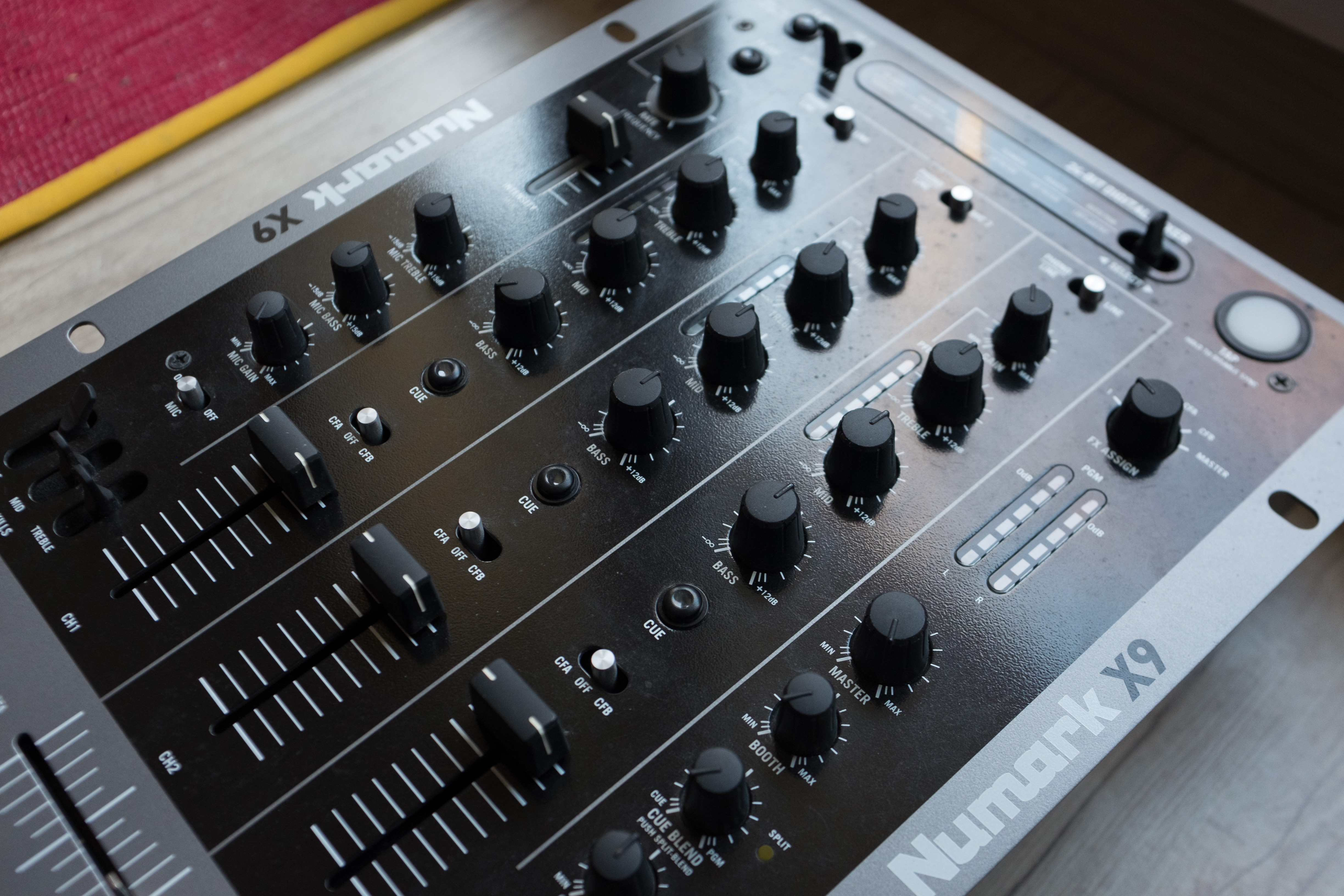 X9 - Numark X9 - Audiofanzine