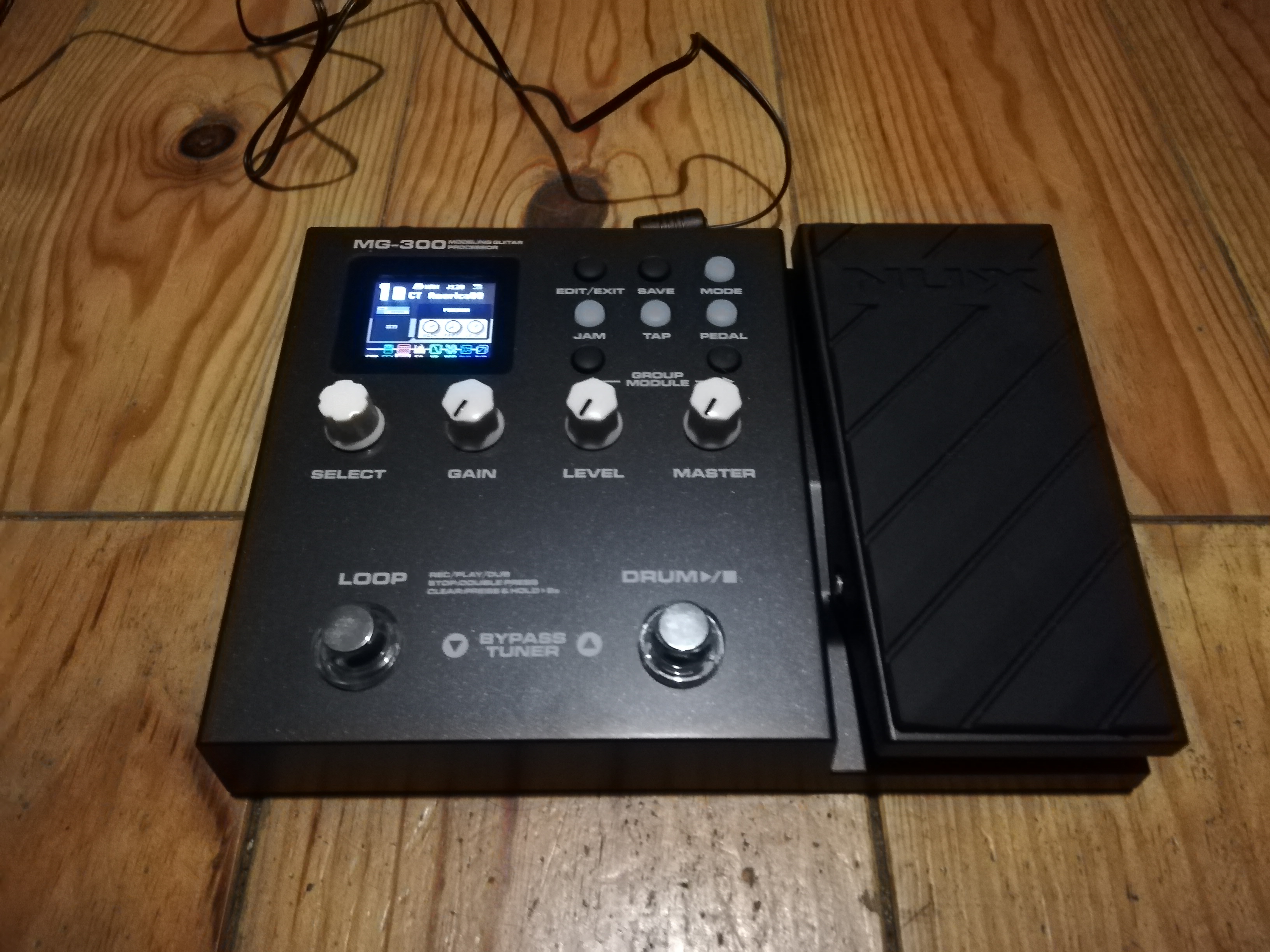 MG-300 - nUX MG-300 - Audiofanzine