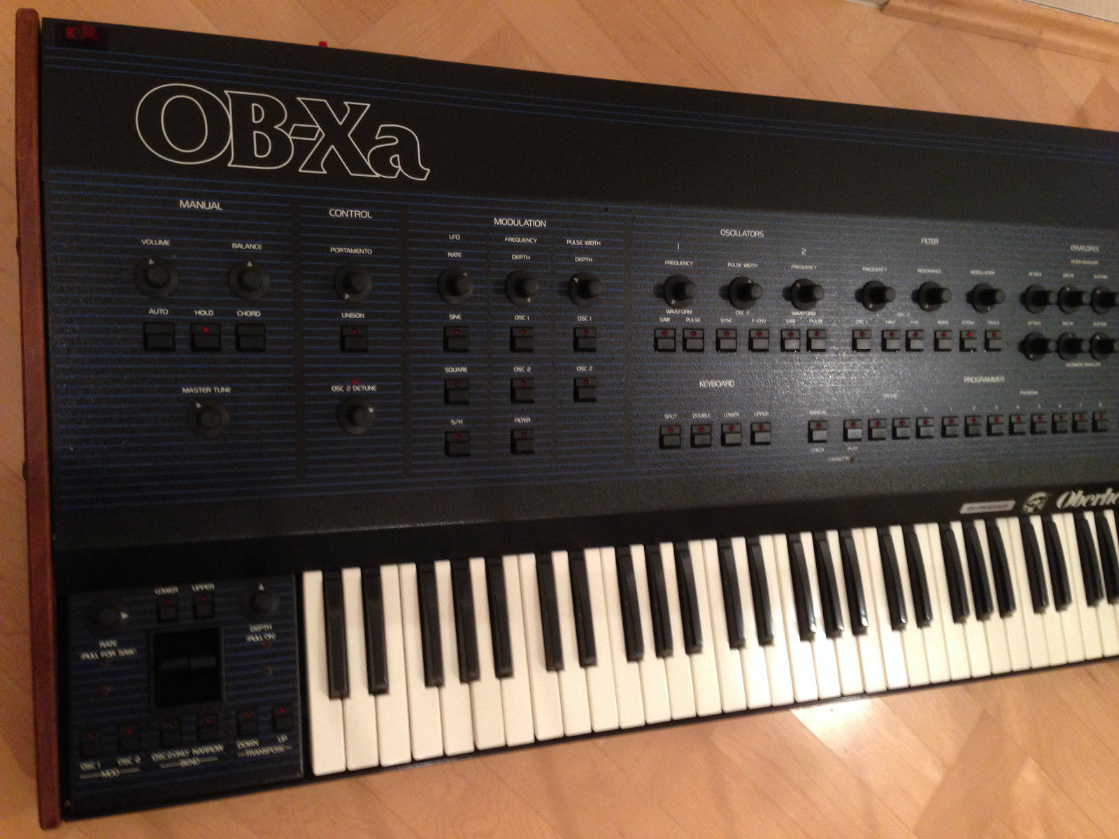 Photo Oberheim OB-Xa : Oberheim OB-Xa (48399) (#981683) - Audiofanzine