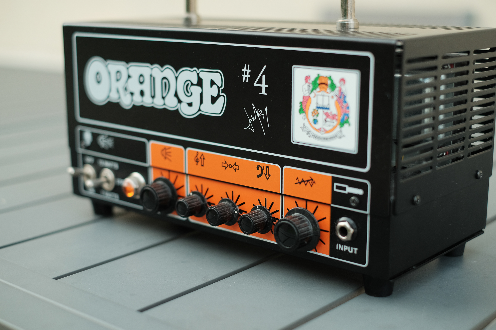 #4 Jim Root Terror Head - Orange #4 Jim Root Terror Head - Audiofanzine