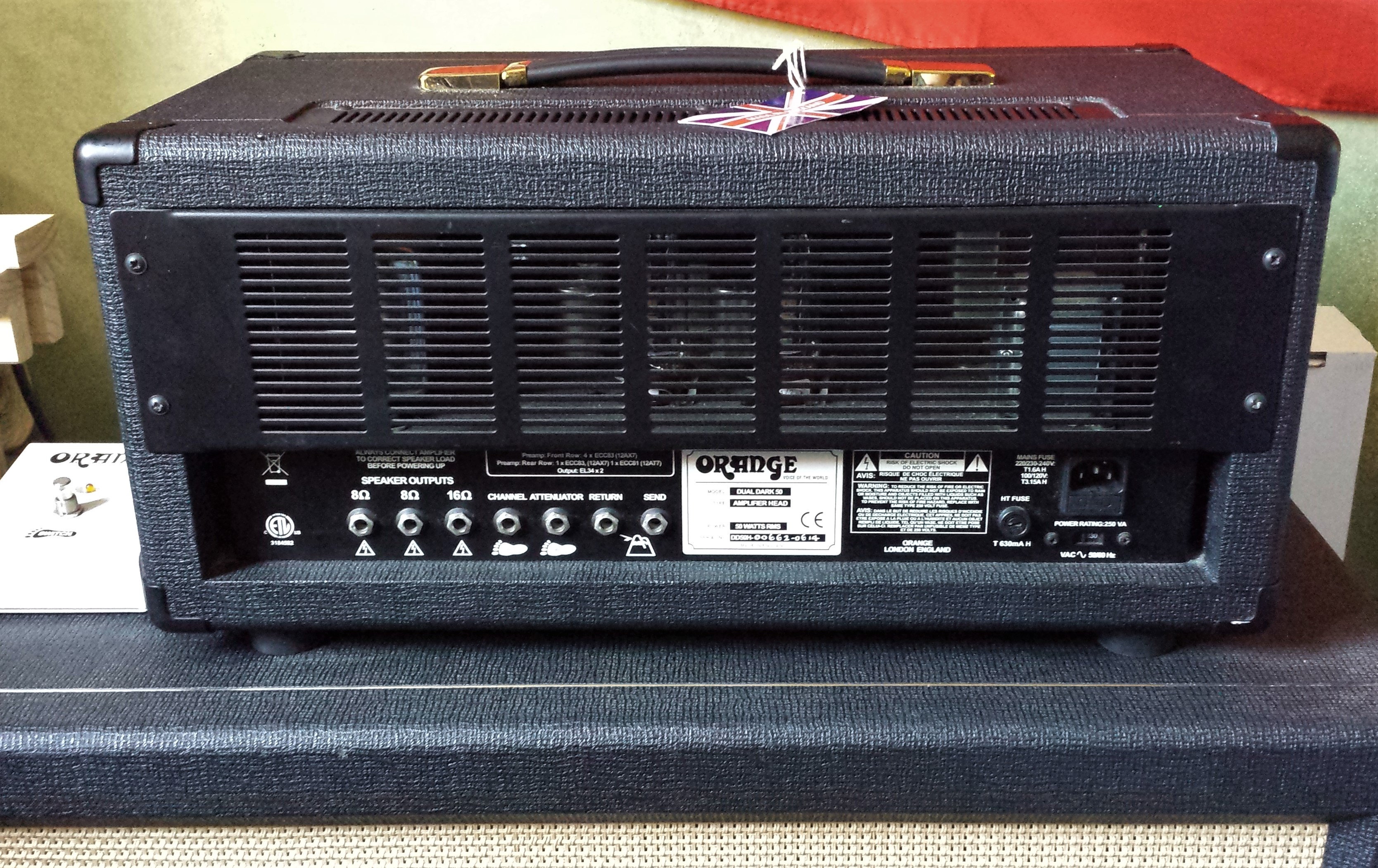 DUAL DARK 50 - Orange Dual Dark 50 - Audiofanzine