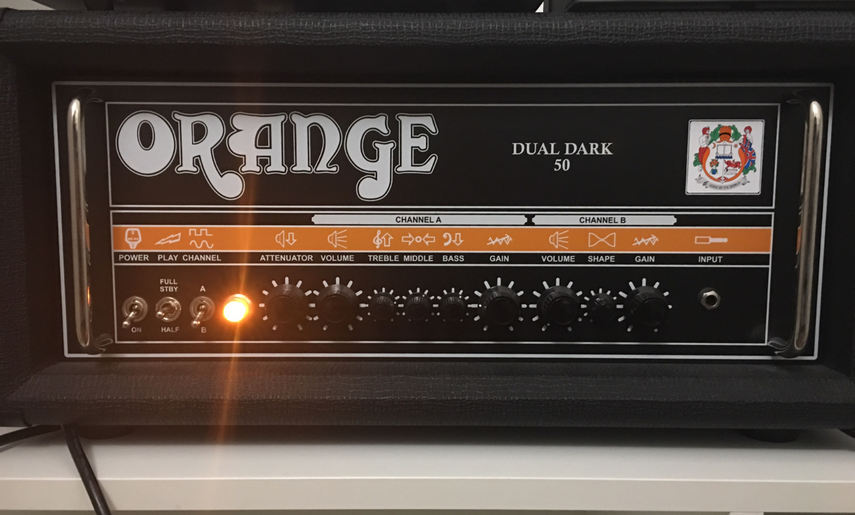DUAL DARK 50 - Orange Dual Dark 50 - Audiofanzine
