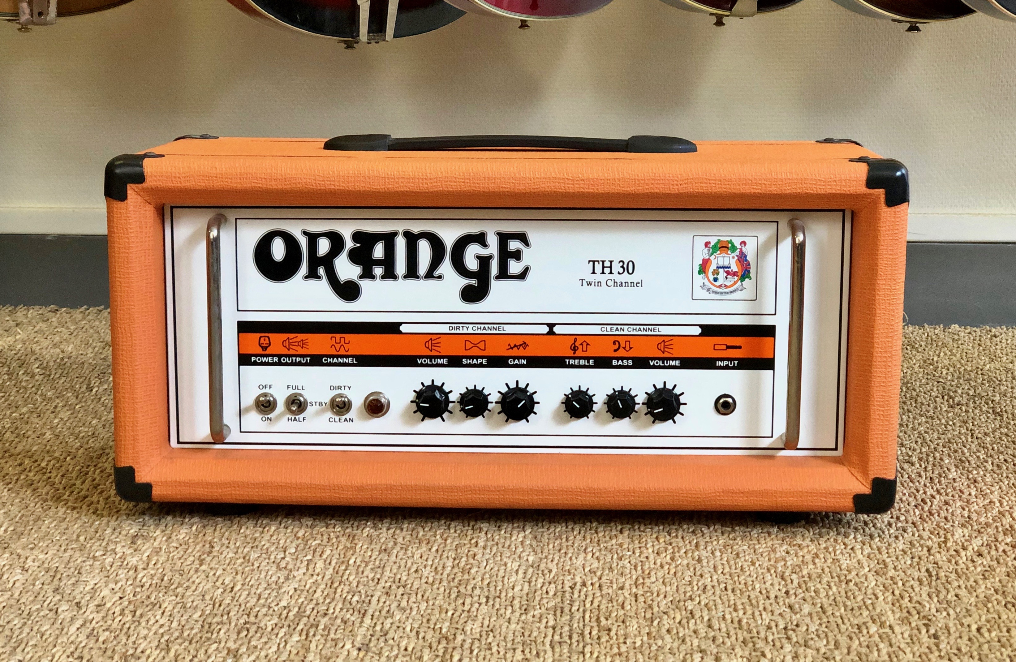 TH30 Head - Orange TH30 Head - Audiofanzine