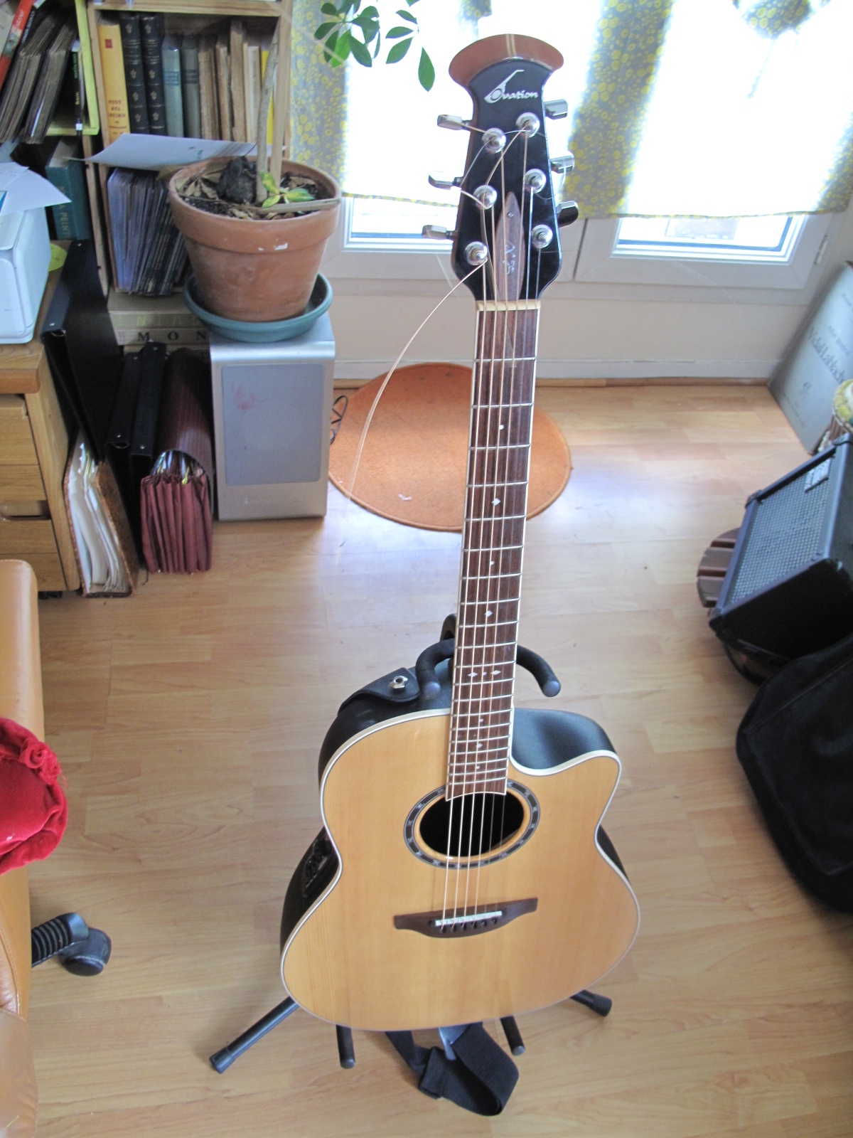 LX-1771 - Ovation LX-1771 - Audiofanzine