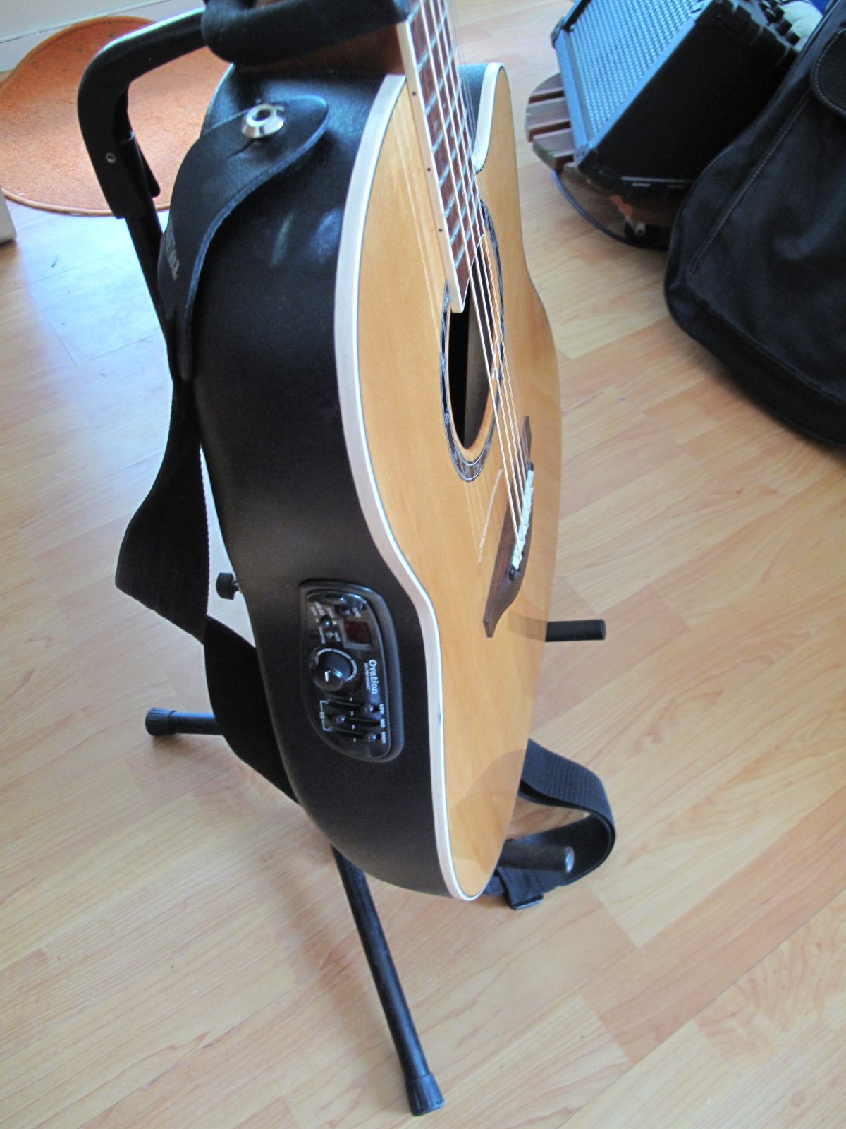 LX-1771 - Ovation LX-1771 - Audiofanzine