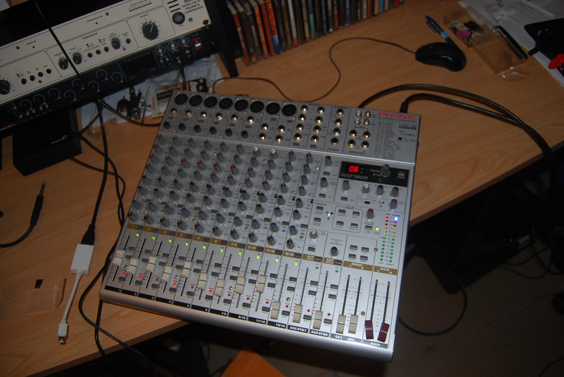 Helix Board 18 FireWire MKII Phonic - Audiofanzine