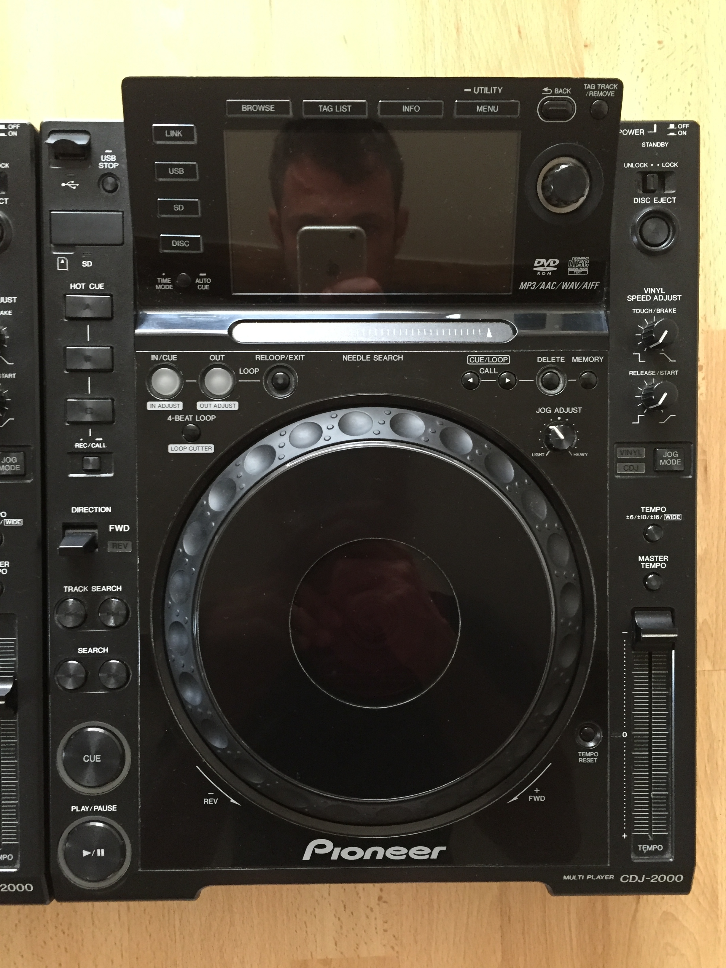 CDJ-2000 - Pioneer CDJ-2000 - Audiofanzine