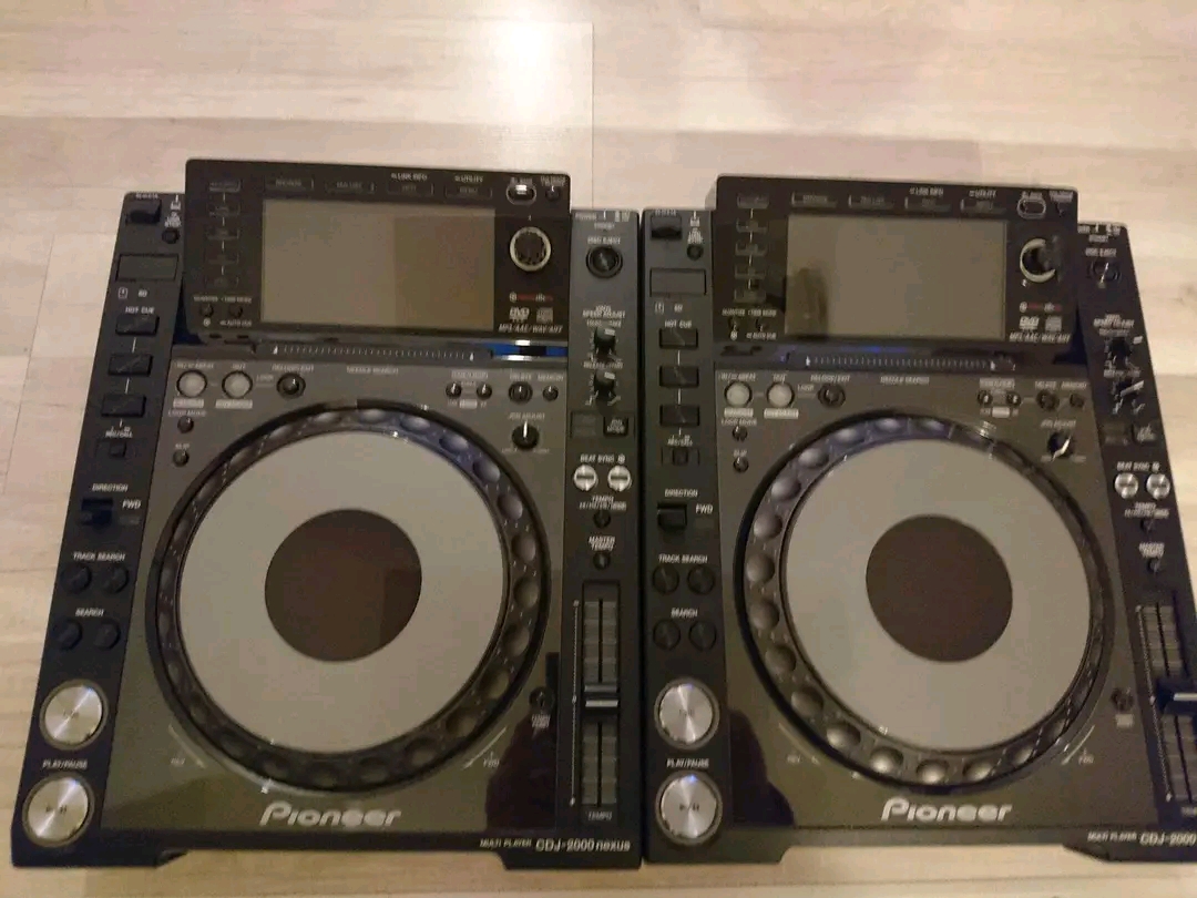CDJ-2000 Nexus - Pioneer CDJ-2000 Nexus - Audiofanzine