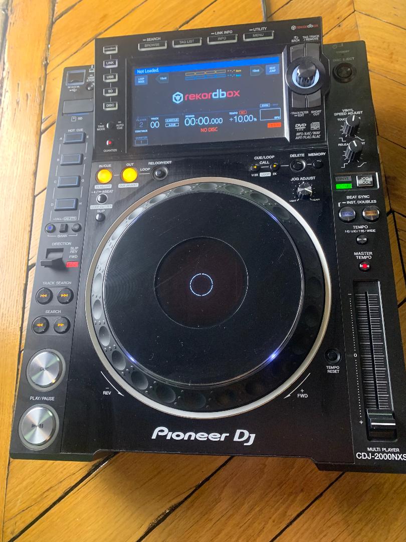 CDJ-2000NXS2 - Pioneer CDJ-2000NXS2 - Audiofanzine