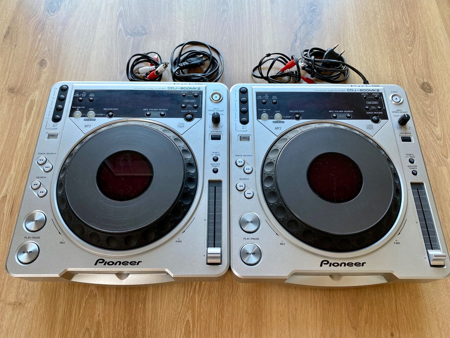 CDJ-800 MK2 - Pioneer CDJ-800 MK2 - Audiofanzine