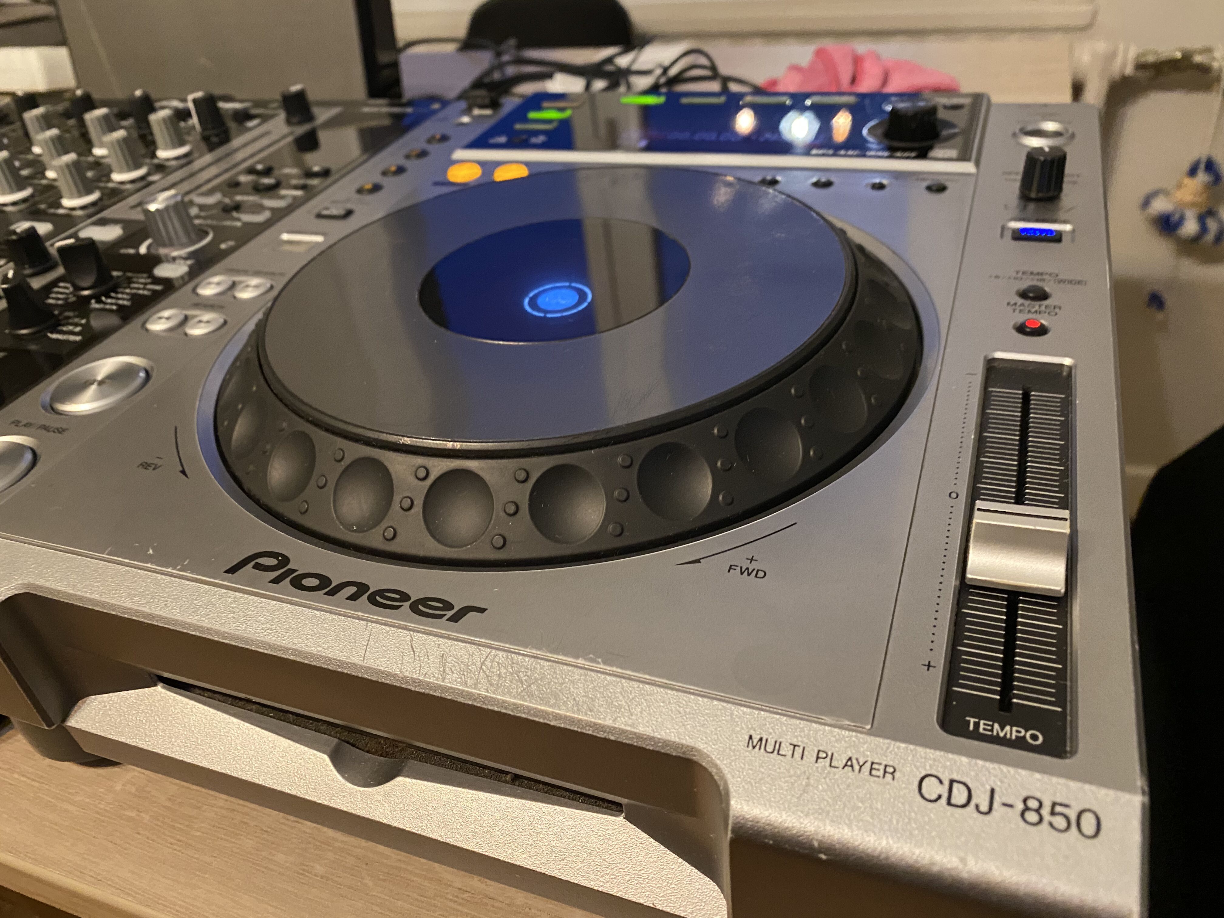 CDJ-850 - Pioneer CDJ-850 - Audiofanzine