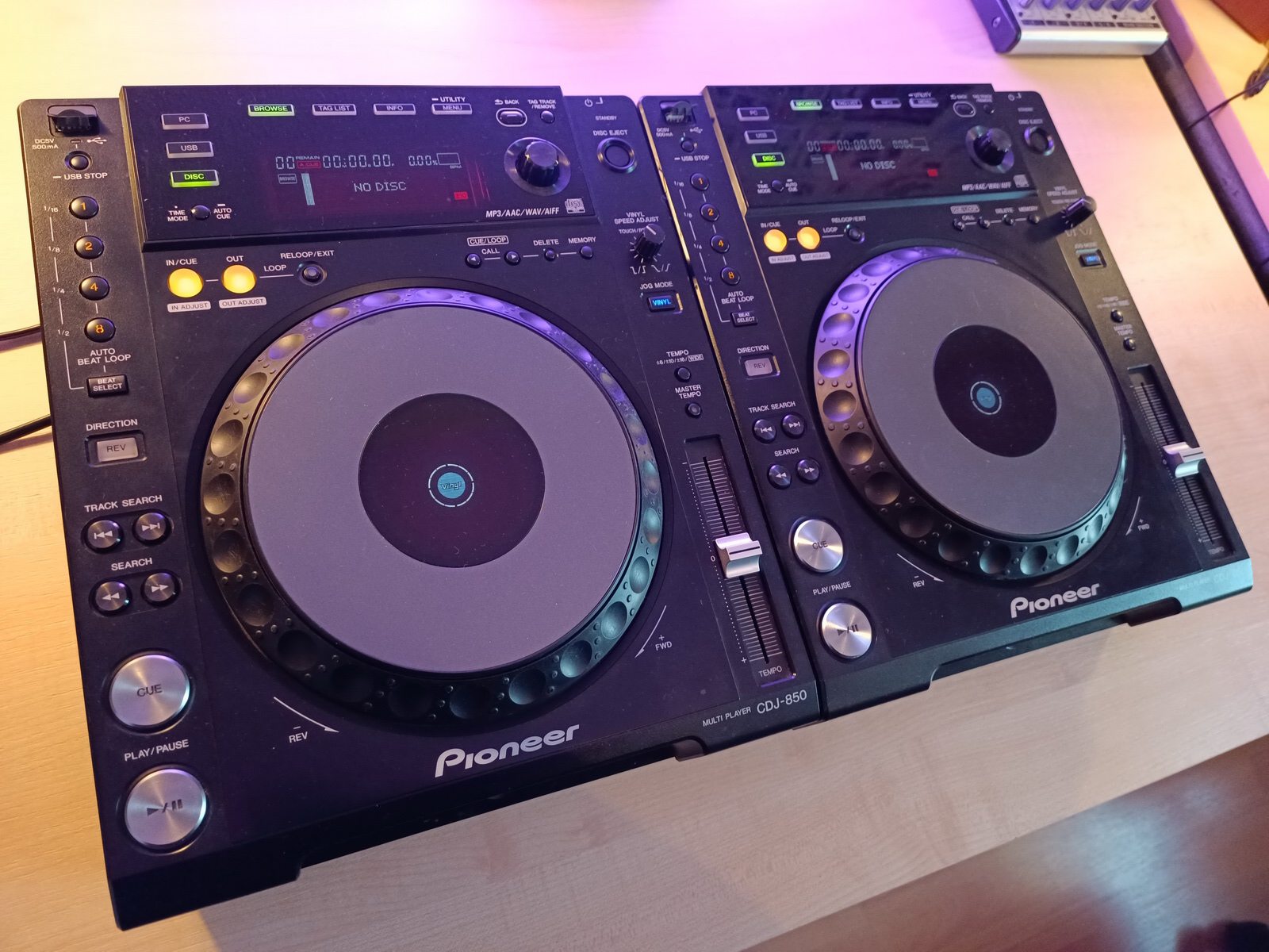 CDJ-850 - Pioneer CDJ-850 - Audiofanzine