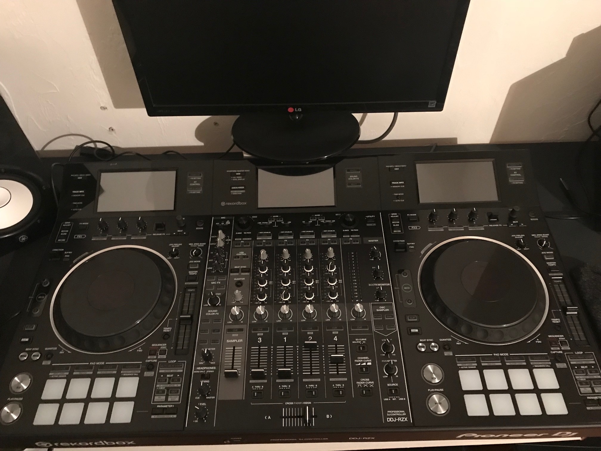 DDJ-RZX - Pioneer DDJ-RZX - Audiofanzine