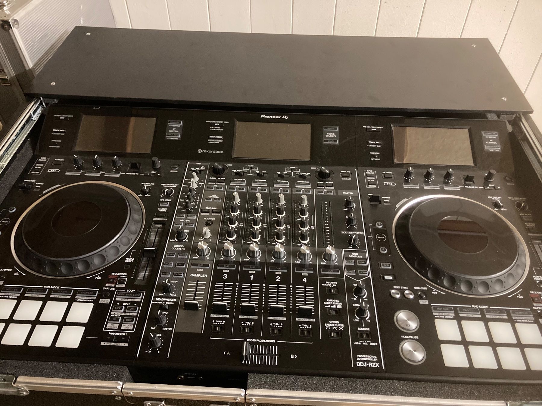 DDJ-RZX - Pioneer DDJ-RZX - Audiofanzine