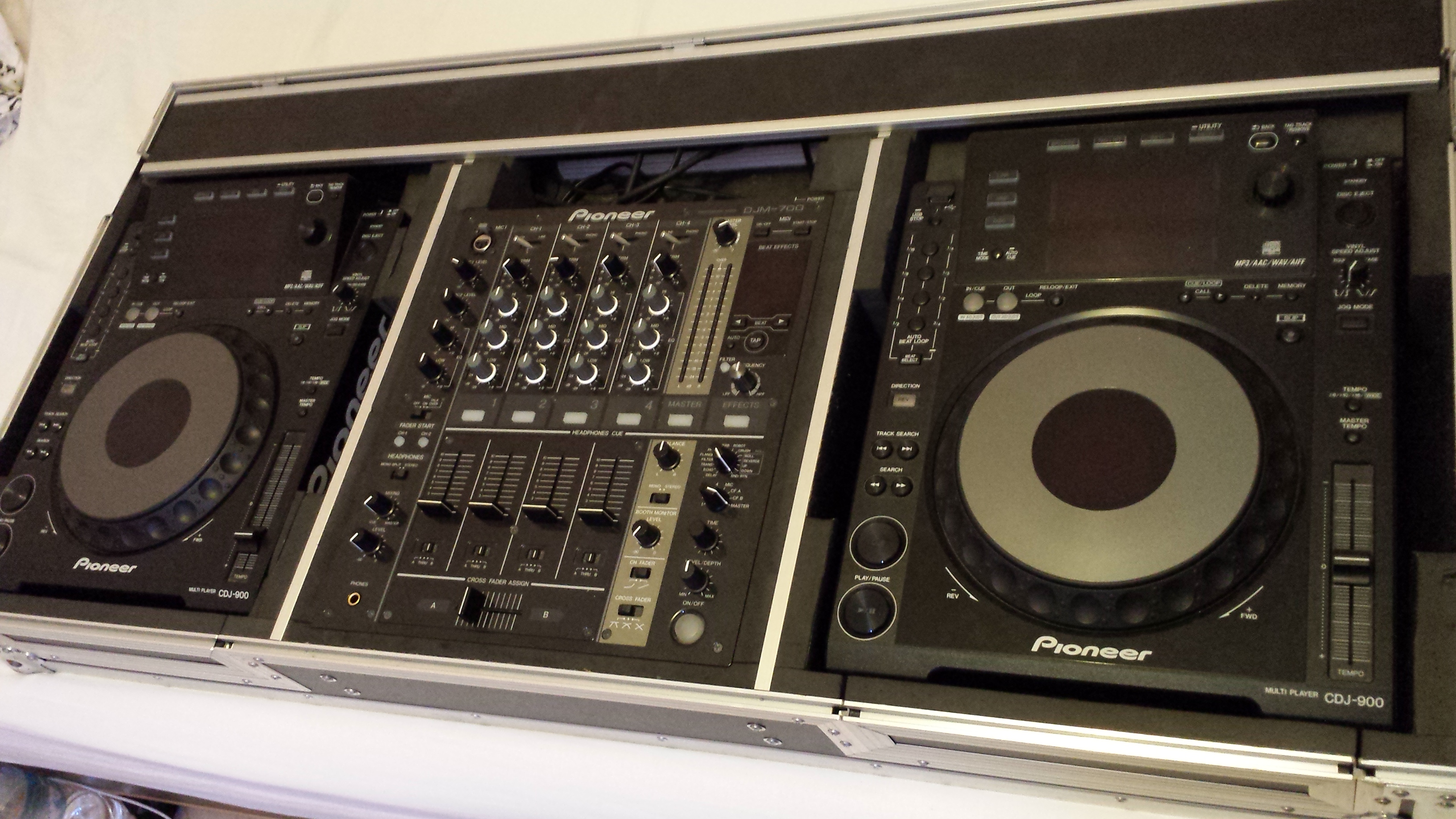 Photo Pioneer DJM-700-K : Pioneer CDJ 900 + DJM 700 (#972281 ...
