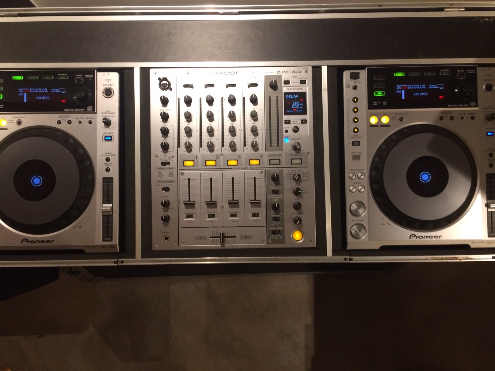 DJM-700-S - Pioneer DJM-700-S - Audiofanzine