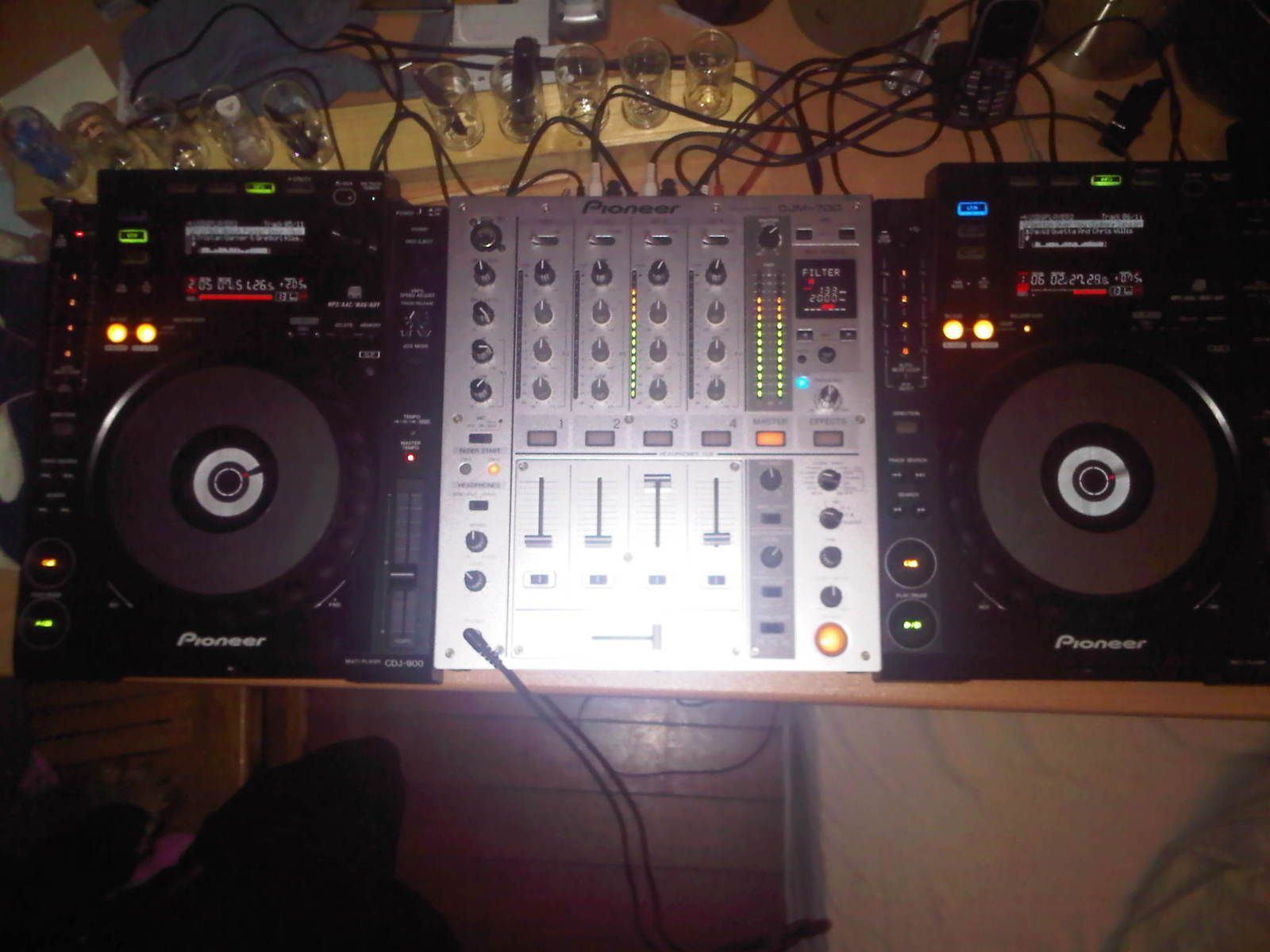 Photo Pioneer DJM-700-S : Pioneer DJM-700 (#202915) - Audiofanzine