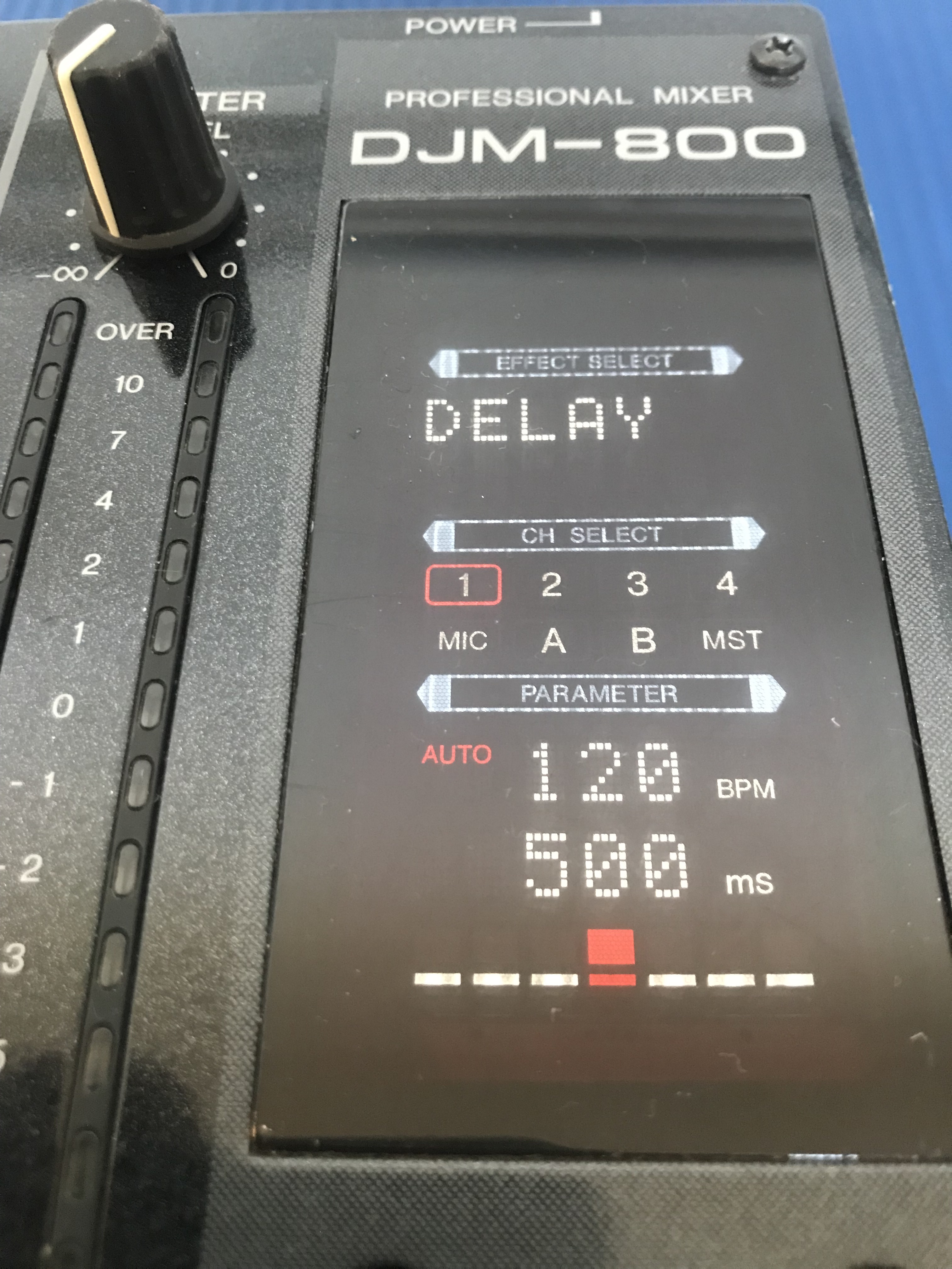 DJM-800 - Pioneer DJM-800 - Audiofanzine